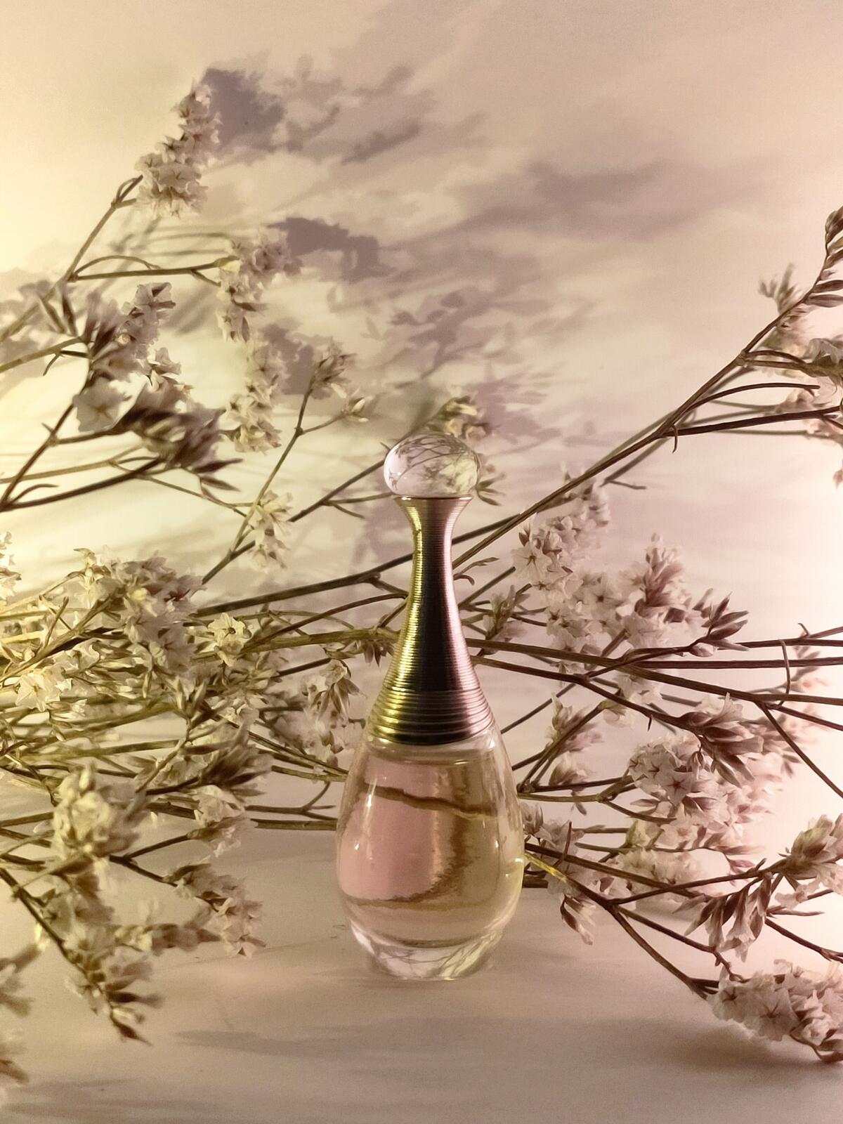 J'Adore Infinissime Dior perfume - a fragrance for women 2020