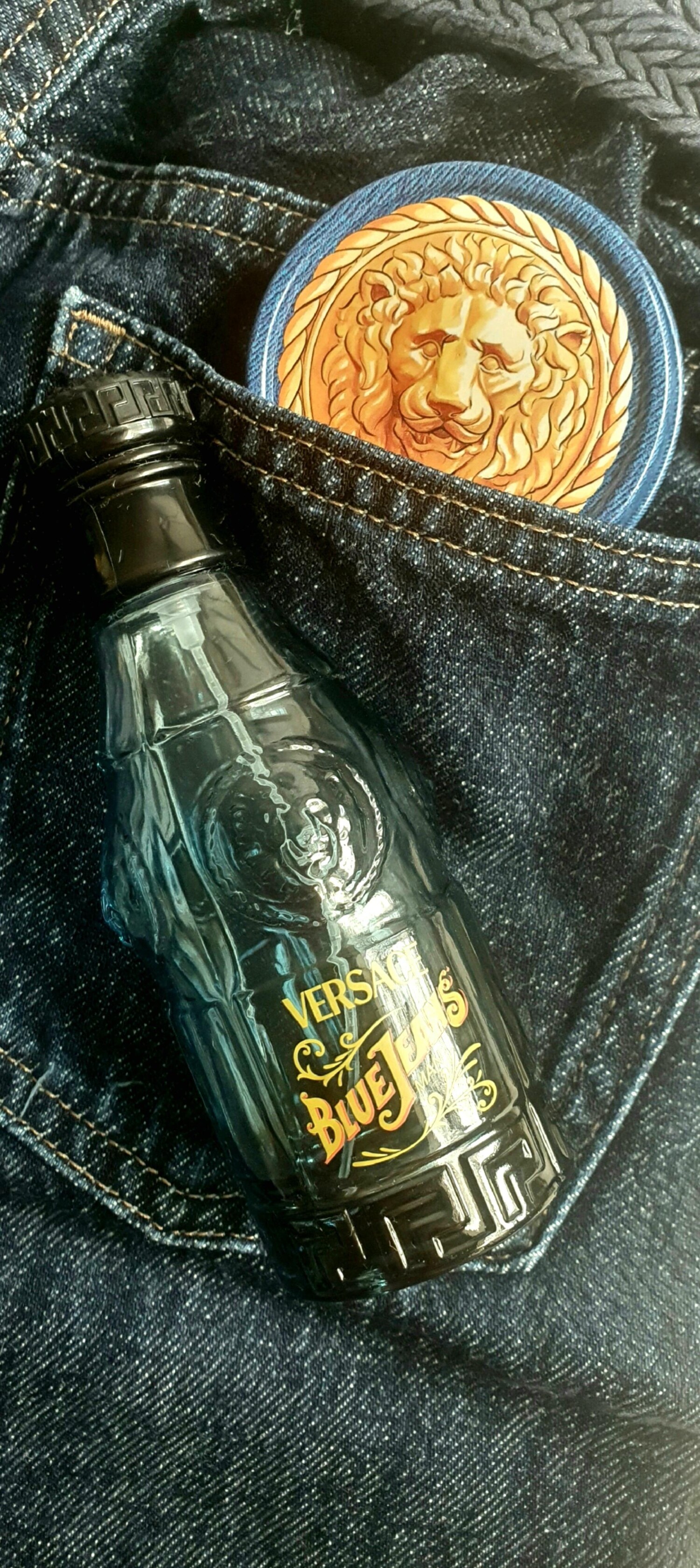 Blue Jeans Versace cologne - a fragrance for men 1994