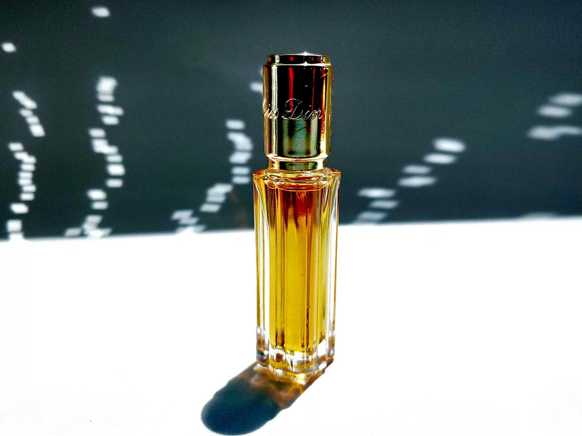 Miss Dior Dior perfume - a fragrance for women 1947