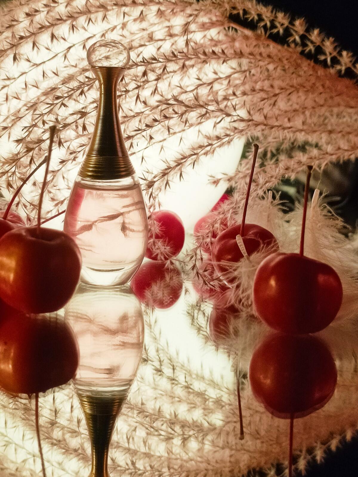 J'Adore Infinissime Dior perfume - a fragrance for women 2020