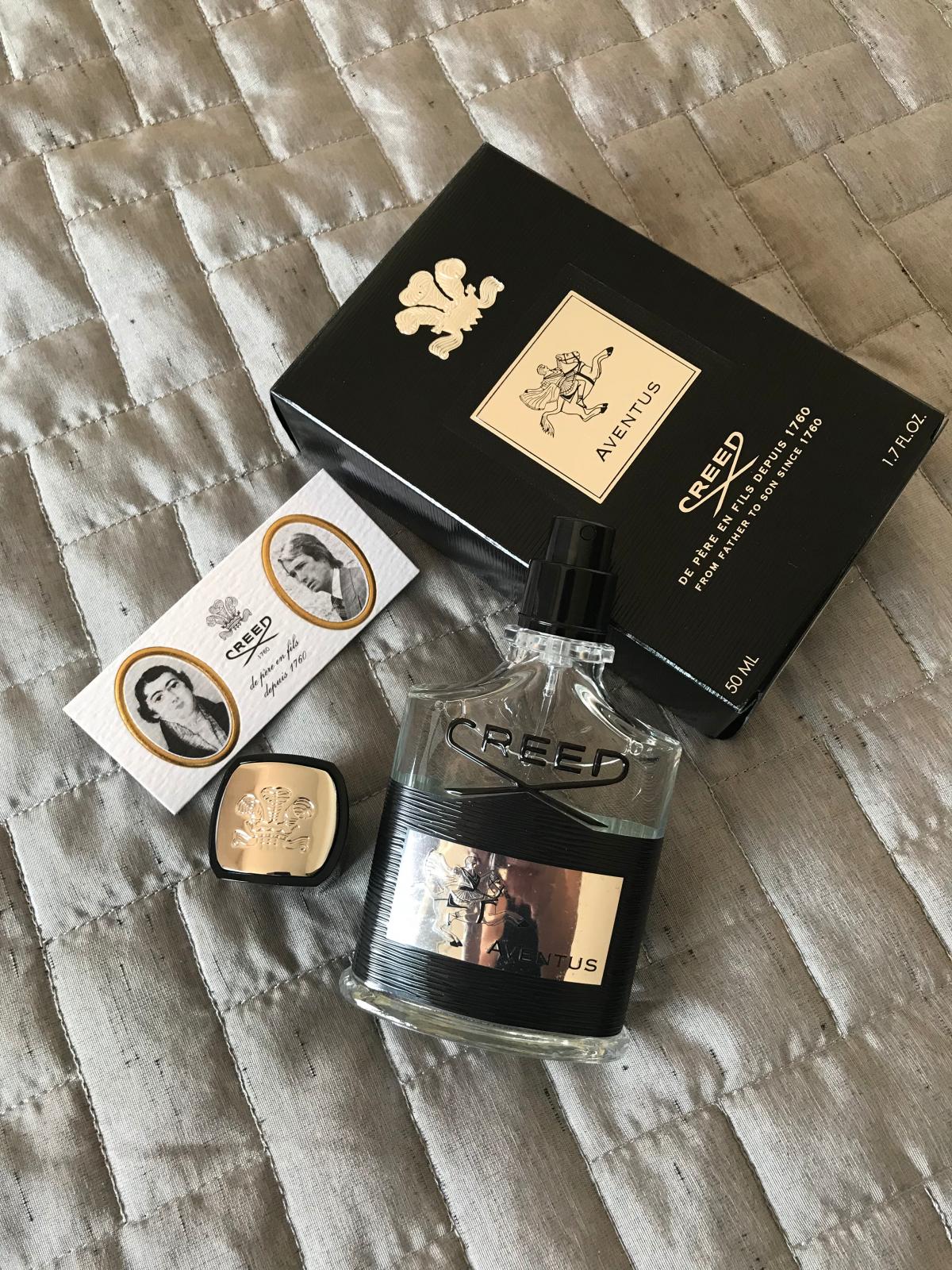 Aventus Creed Colonia - una fragancia para Hombres 2010