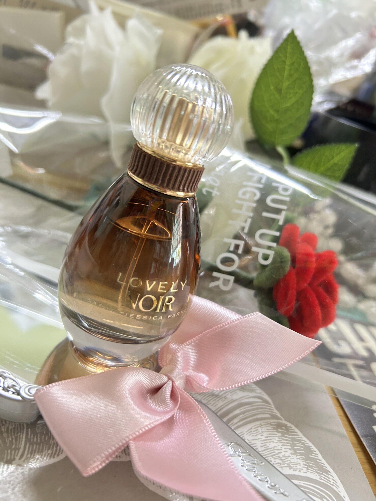 Lovely Noir Sarah Jessica Parker perfume - a new fragrance for women 2025