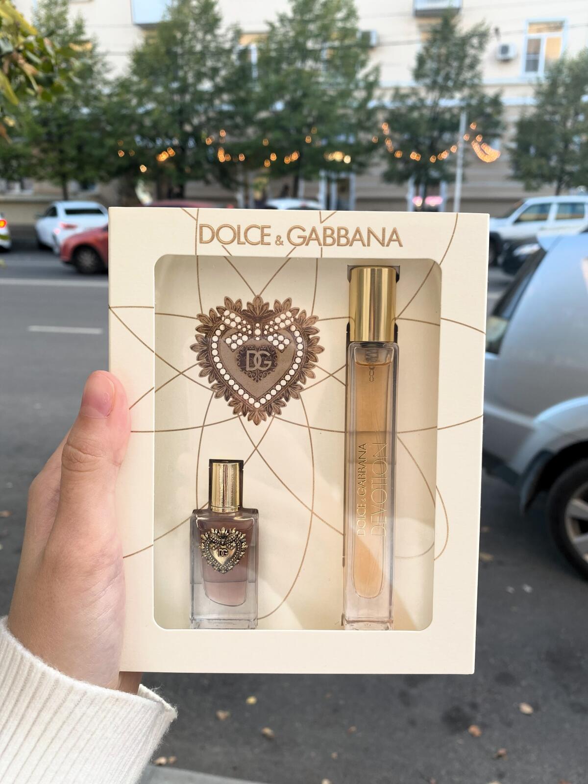 Devotion Dolce&Gabbana perfume - a new fragrance for women 2023