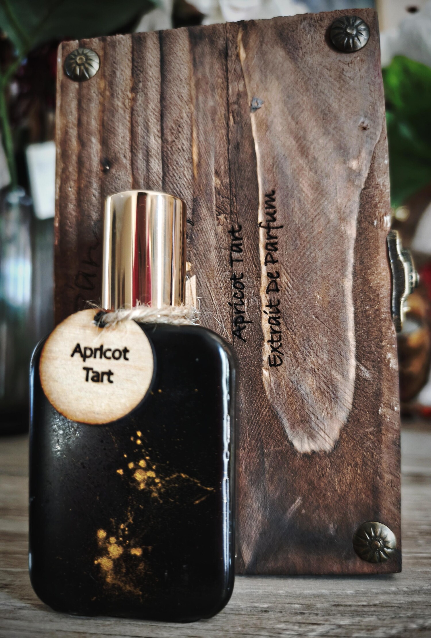 Apricot Tart 1973 perfume - a fragrance for women and men 2024