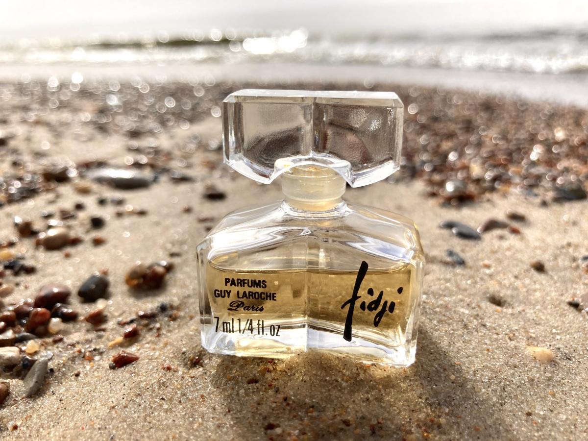 Fidji Parfum Guy Laroche perfume - a fragrance for women 1966
