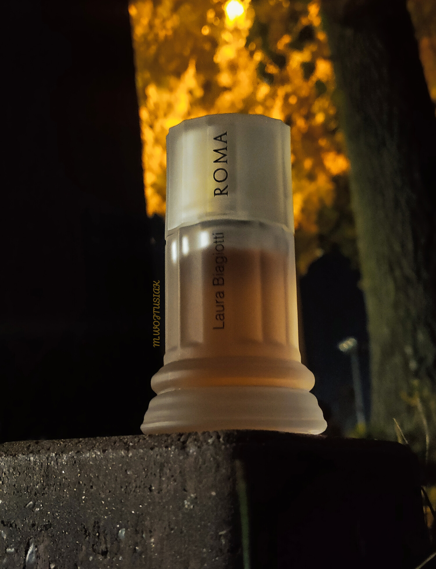 Roma Laura Biagiotti perfume - a fragrance for women 1988