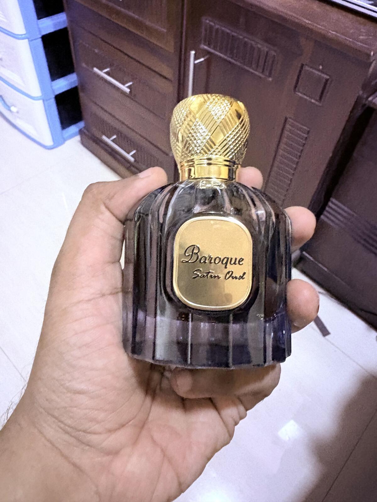 Baroque Satin Oud Maison Alhambra cologne - a new fragrance for men 2024
