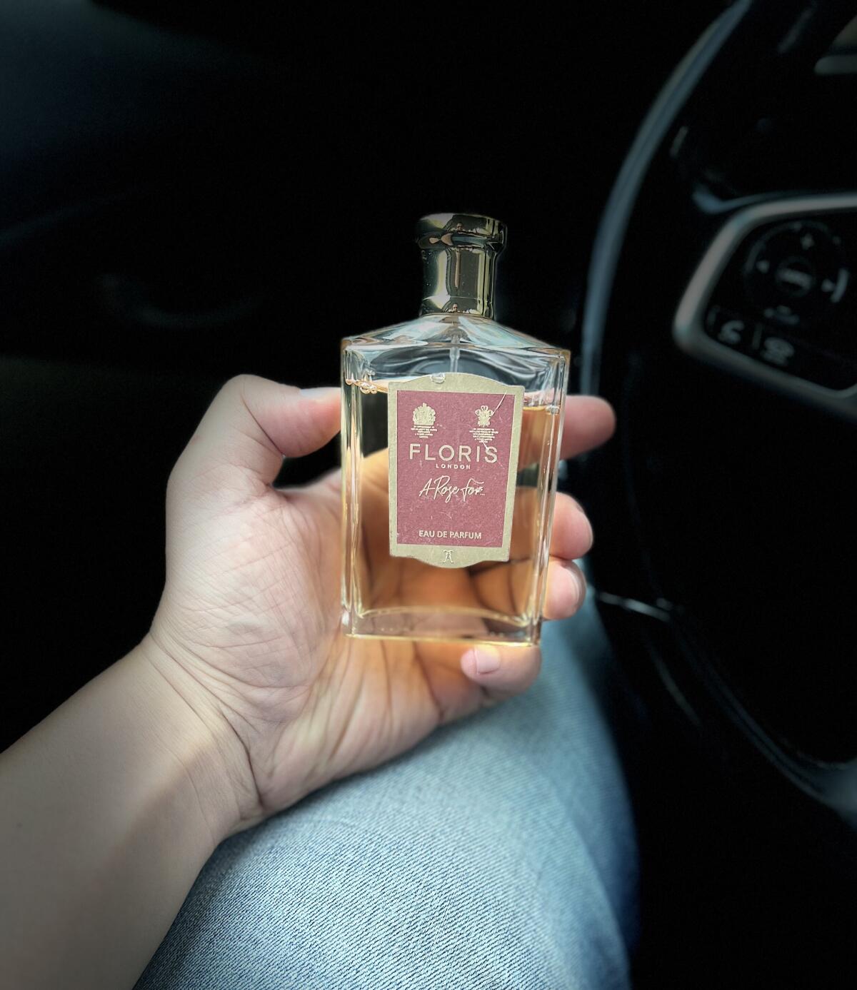 A Rose For... Floris perfume - a fragrance for women and men 2016