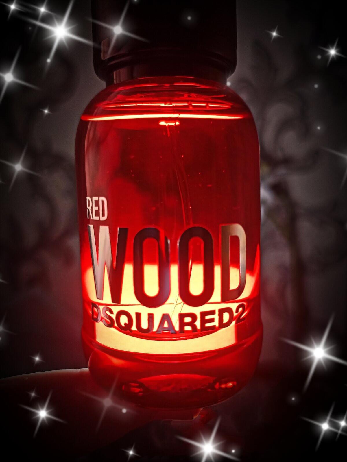 Red Wood DSQUARED² perfume - a fragrance for women 2019