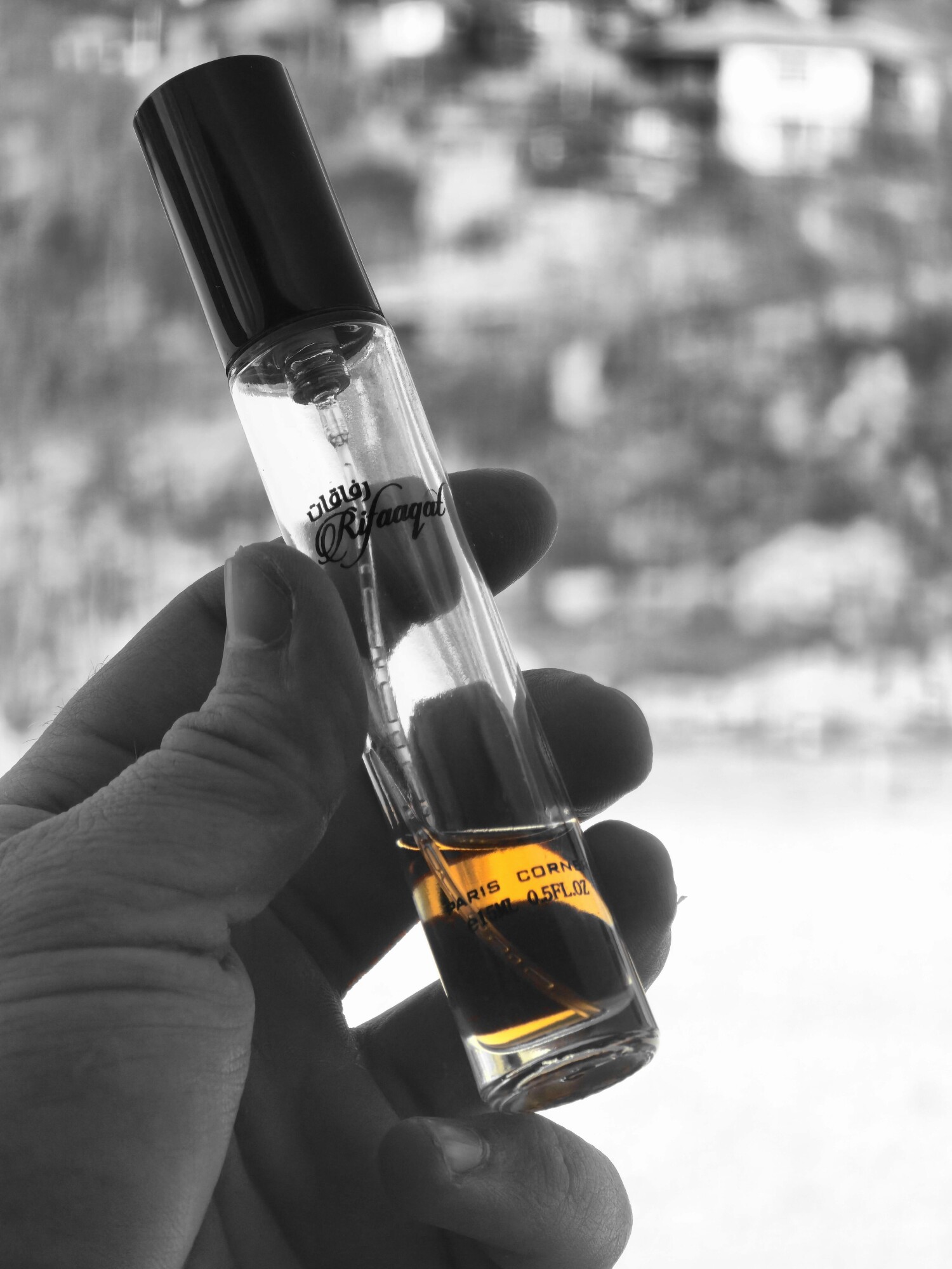 Rifaaqat PARIS CORNER Parfum - ein es Parfum für Frauen und Männer 2023