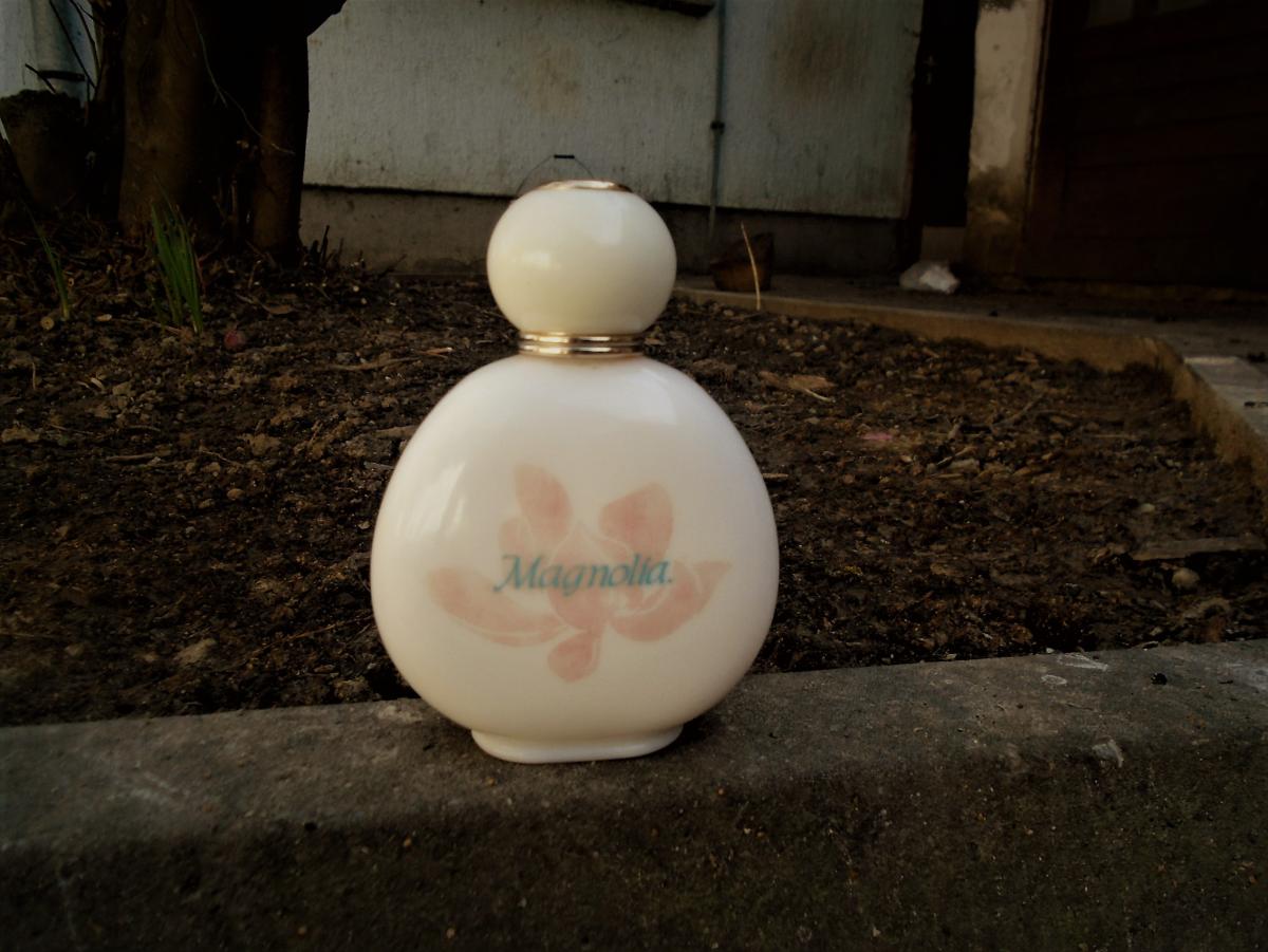 Magnolia Yves Rocher perfume - a fragrance for women 1983