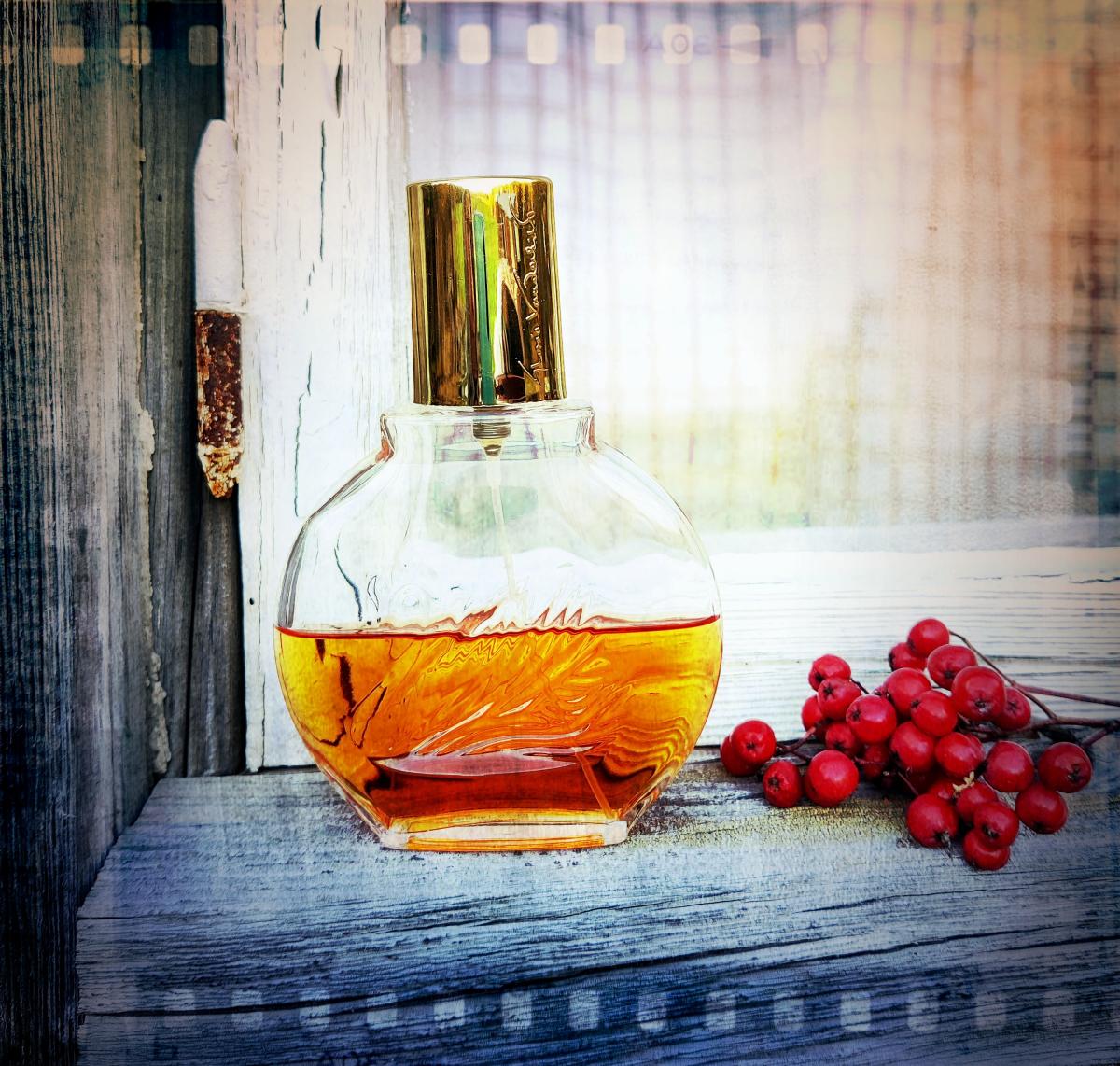 Vanderbilt Gloria Vanderbilt perfume - a fragrance for women 1982