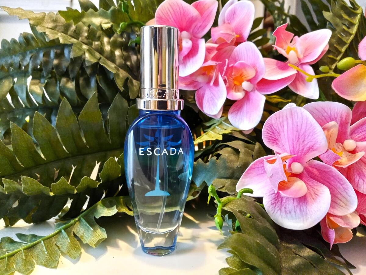 Escada Island Kiss 2011 Escada perfume - a fragrance for women 2011
