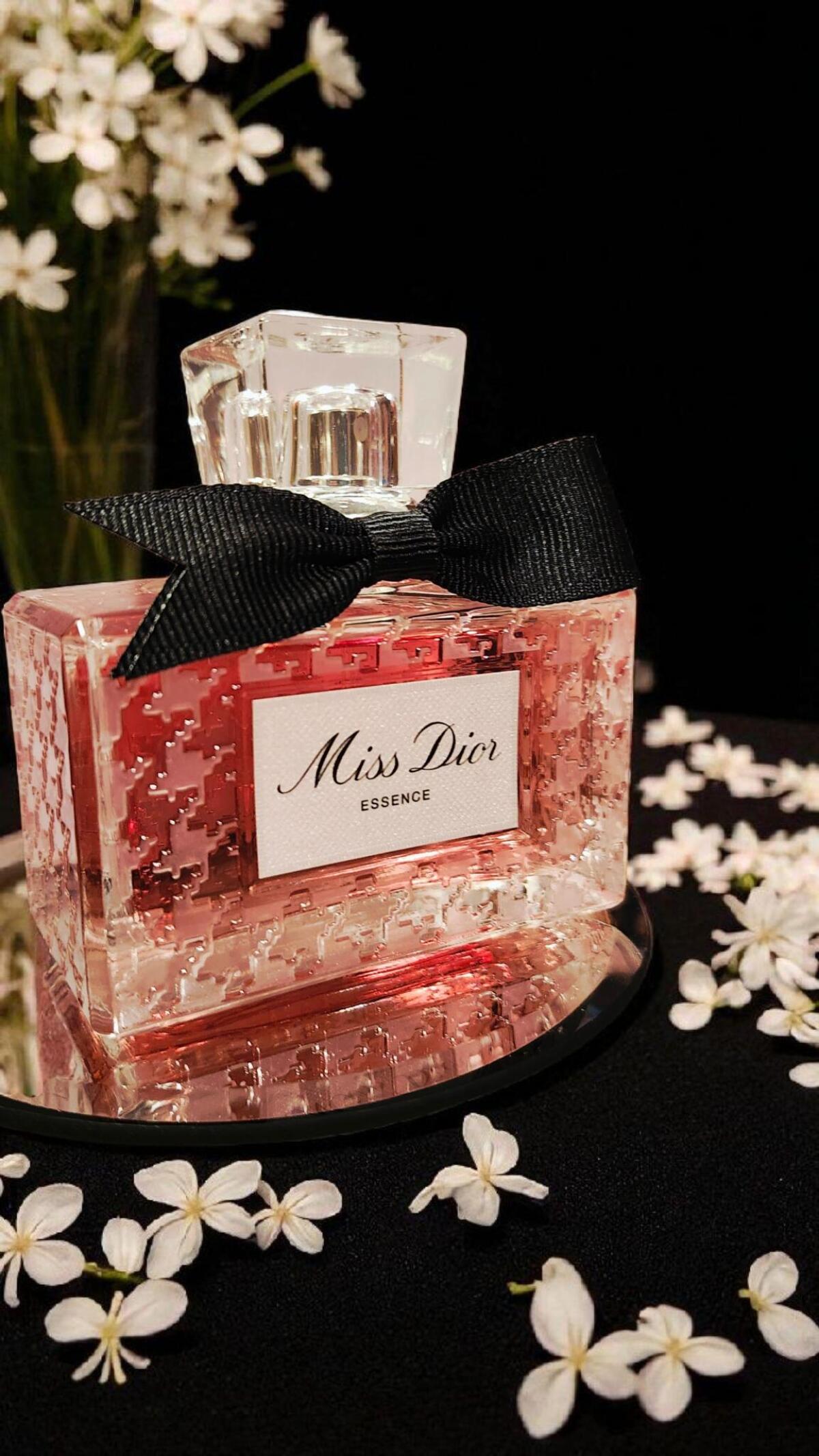 Miss Dior Essence Dior perfumy - to nowe perfumy dla kobiet 2025