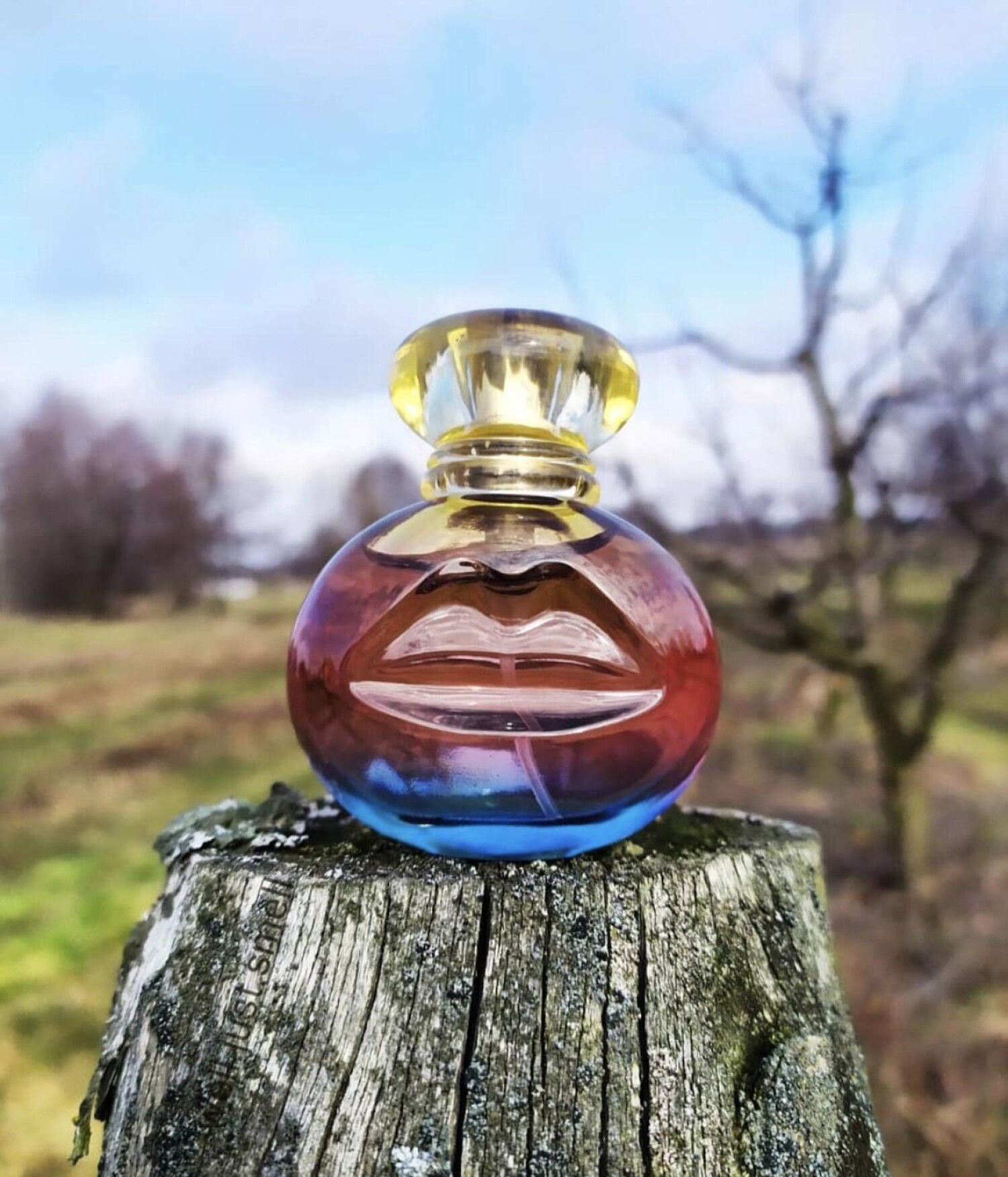 Sunrise in Cadaquès Salvador Dali perfume - a fragrance for women 2017