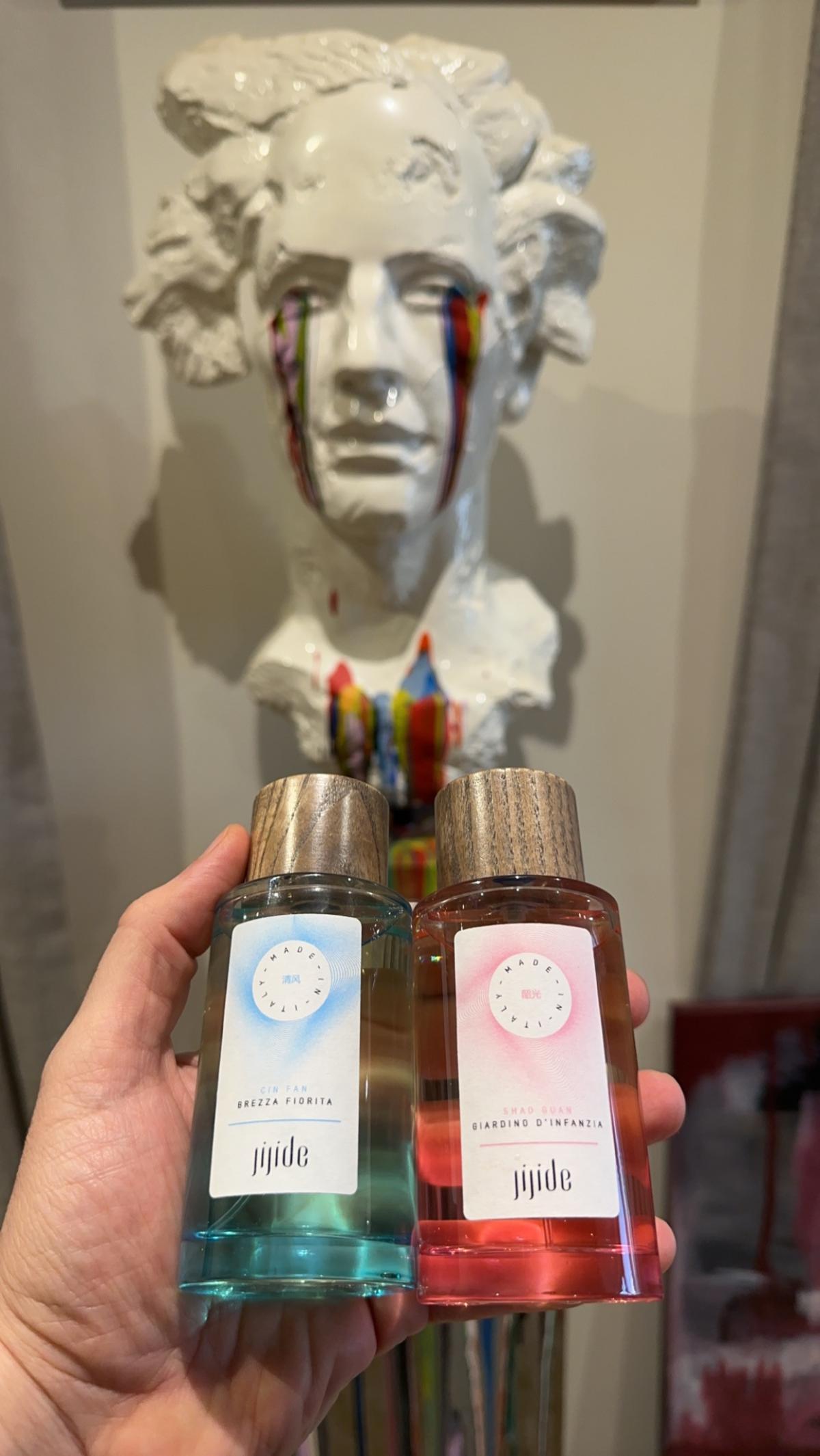 Brezza Fiorita - CIN FAN 清⻛ Jijide сүрчиг - a сүрчиг эрэгтэй эмэгтэй 2021