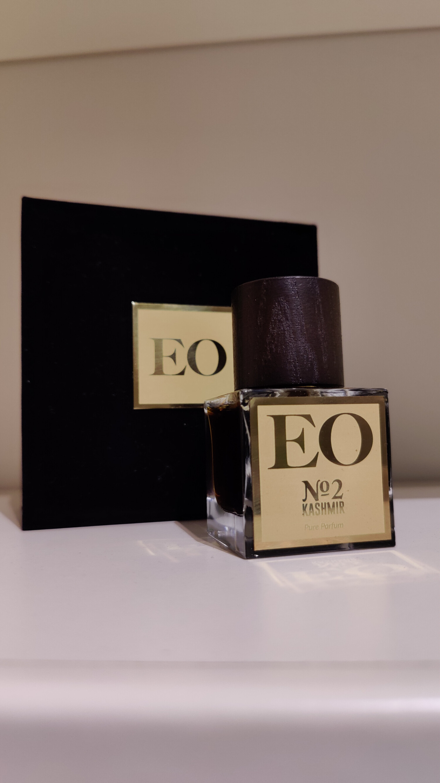 EO No 2 Ensar Oud perfume - a fragrance for women and men 2018