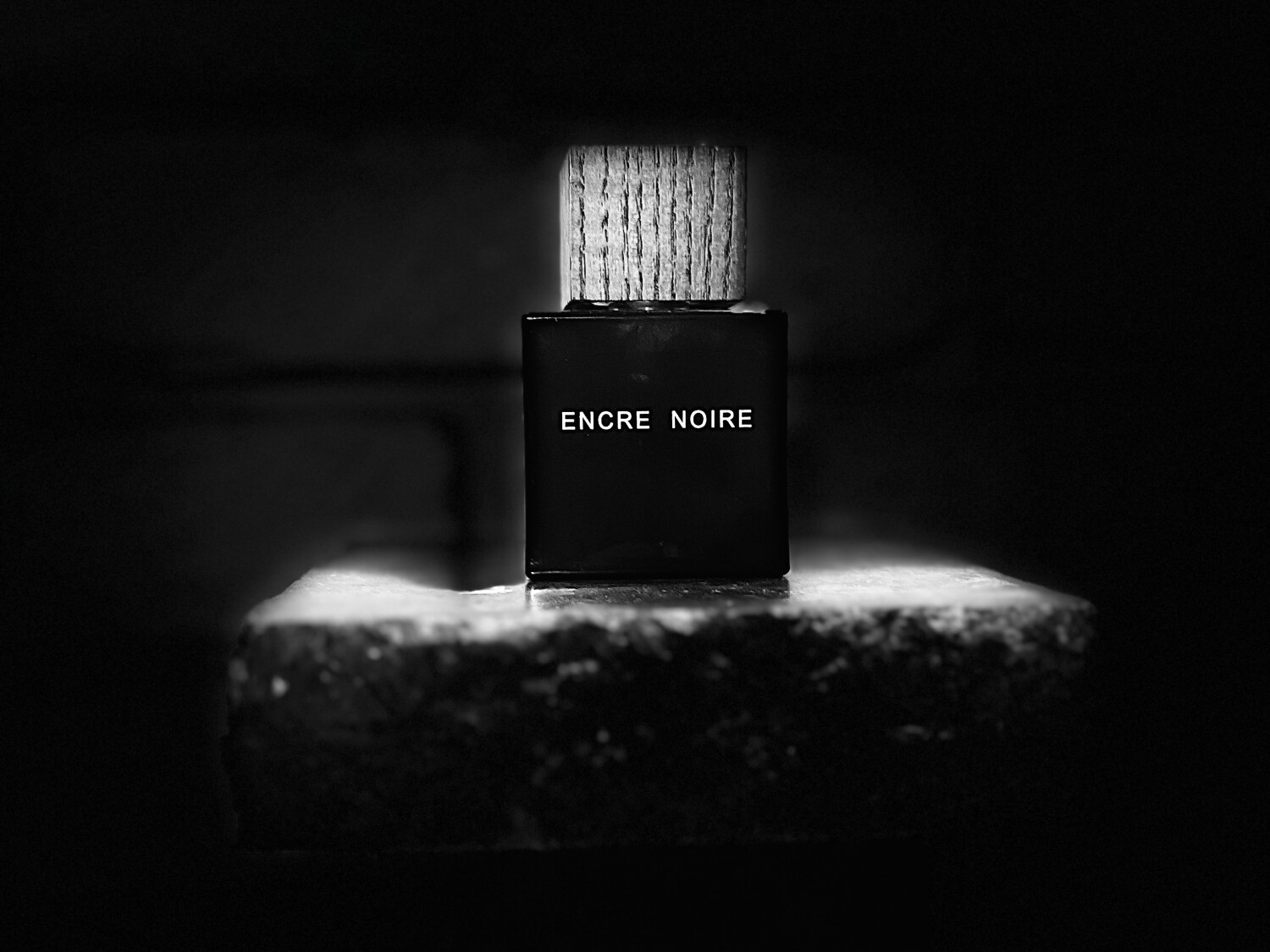 Encre Noire Lalique cologne - a fragrance for men 2006