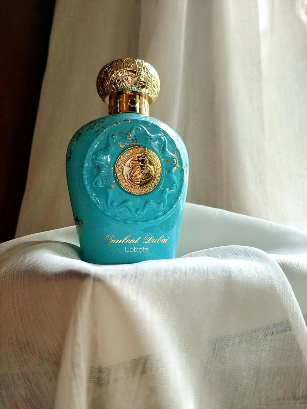 Opulent Dubai Lattafa Perfumes בושם - הינו ניחוח חדש 2025 לנשים וגברים