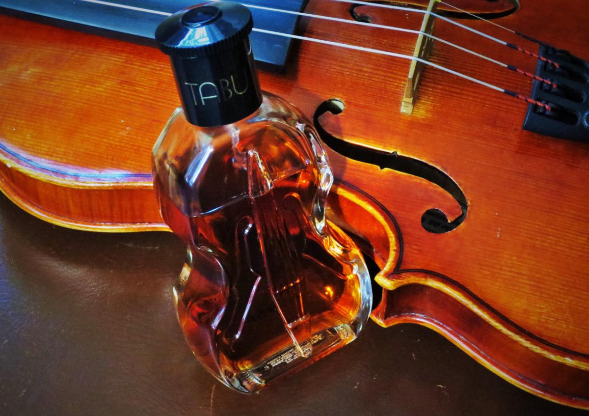 Tabu Dana perfume - a fragrance for women 1932