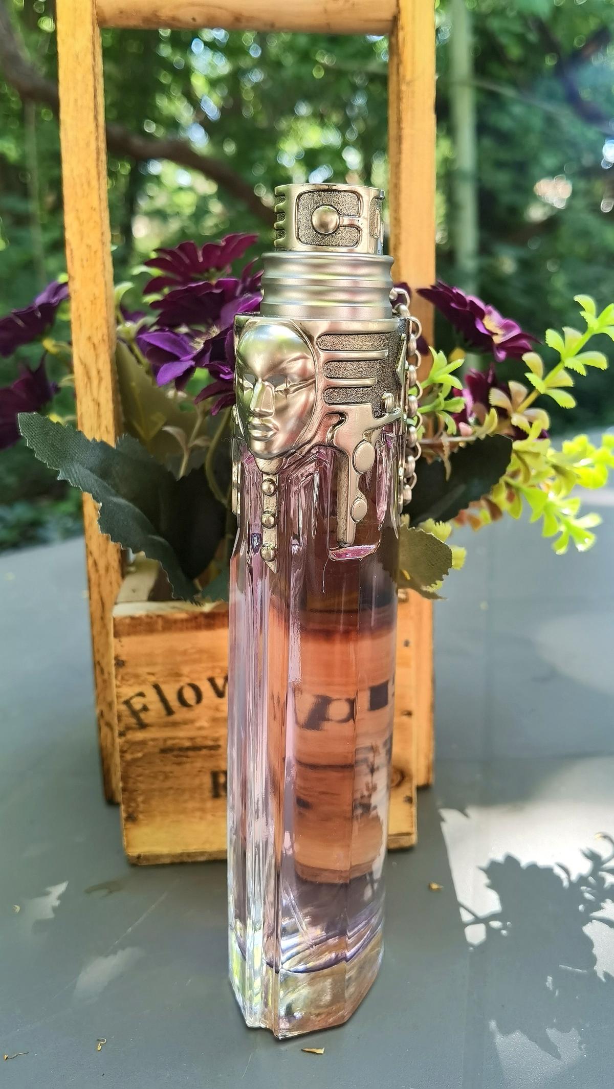 Womanity Mugler perfume - a fragrance for women 2010