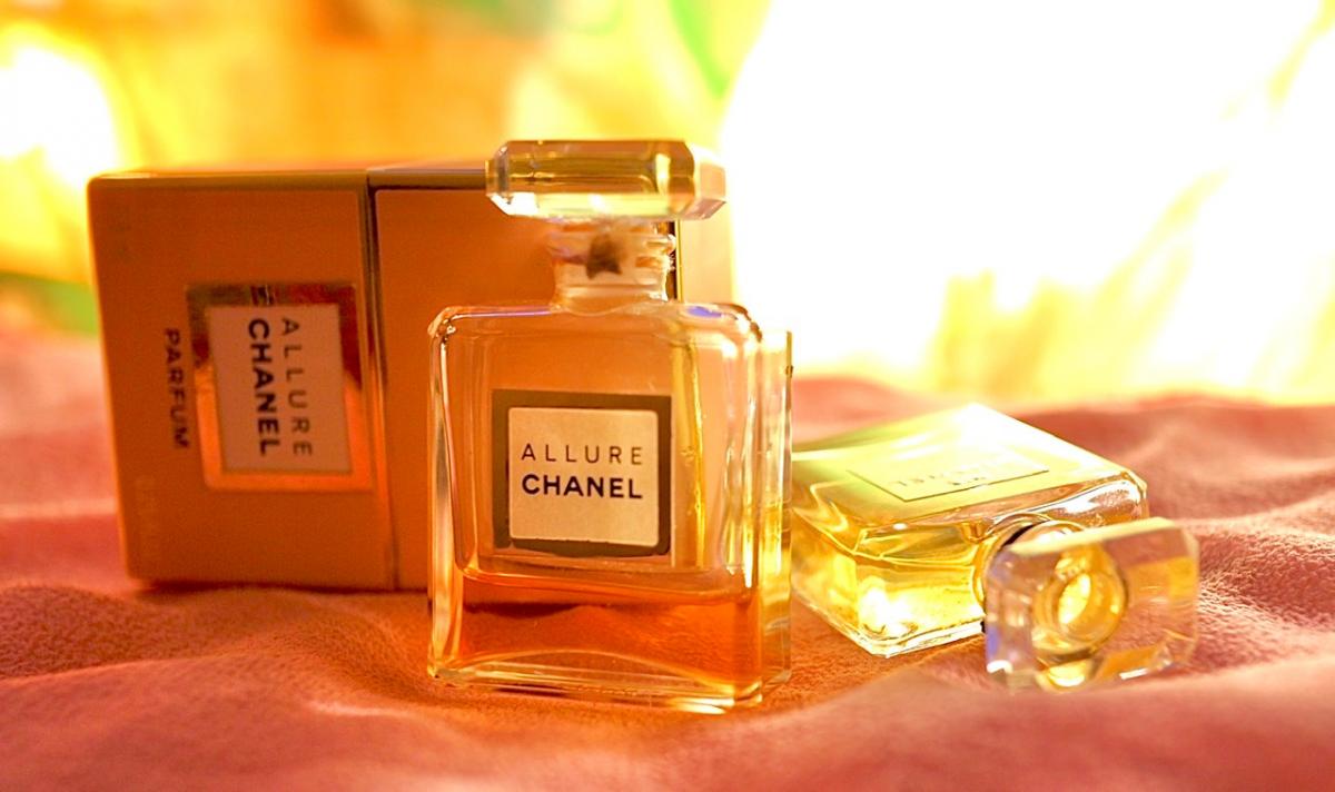 Allure Parfum Chanel perfume - a fragrância Feminino