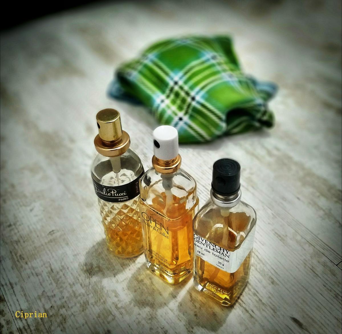 Open Roger & Gallet cologne - a fragrance for men 1985