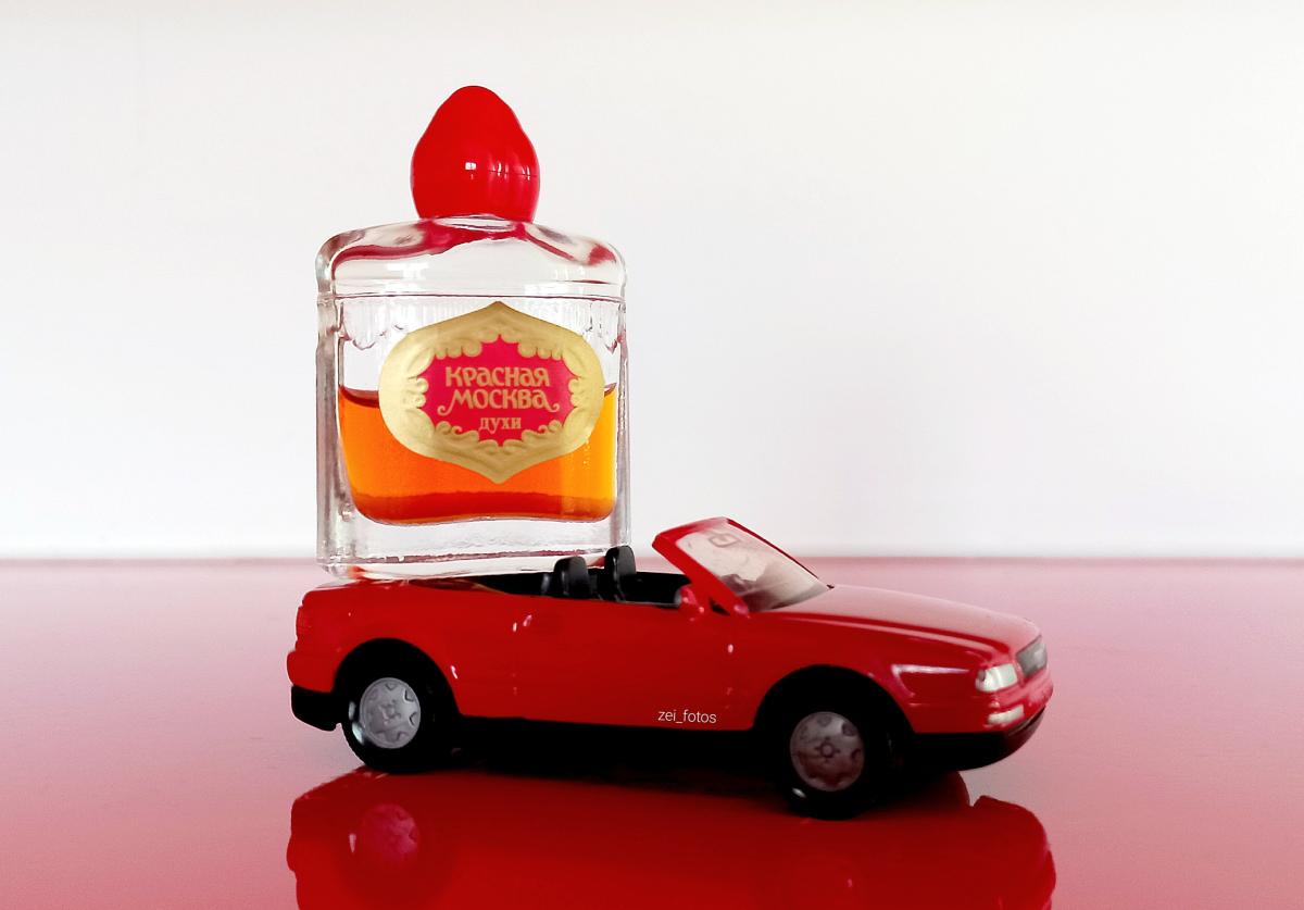 Красная Москва (Red Moscow) Новая Заря (The New Dawn) perfume - a ...