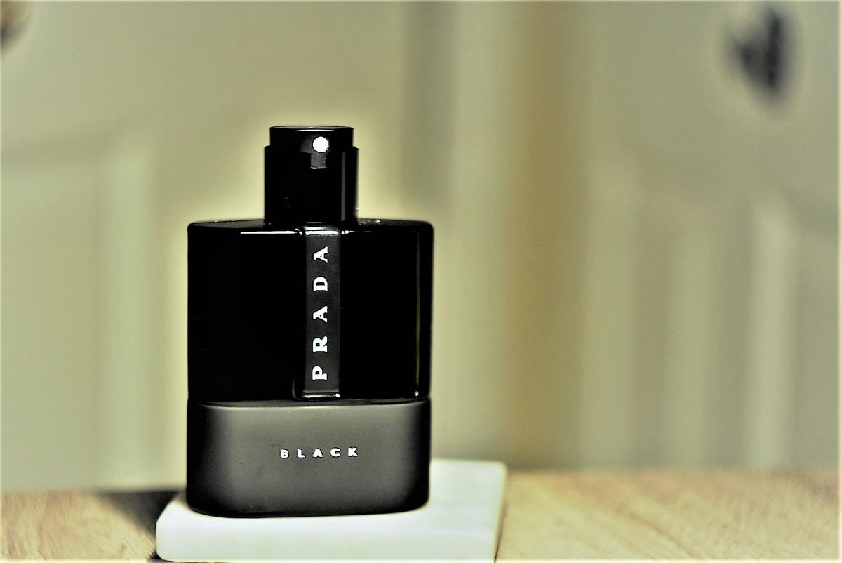 Luna Rossa Black Prada cologne - a fragrance for men 2018