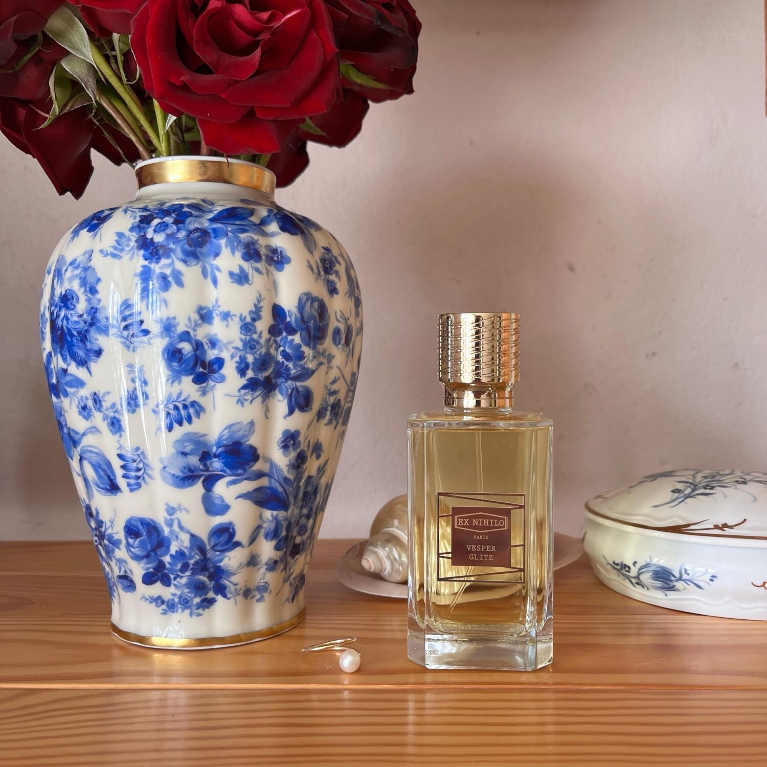 Vesper Glitz Ex Nihilo perfume - a fragrance for women and men 2023
