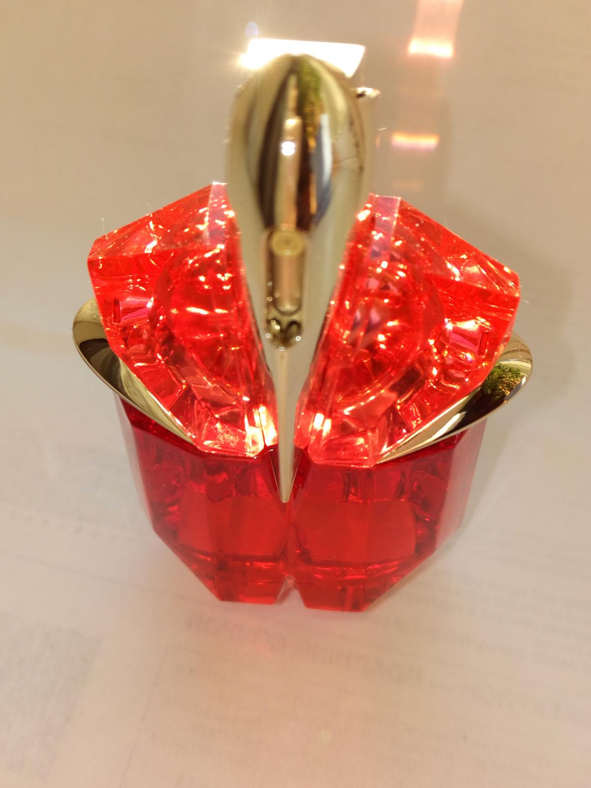 Alien Fusion Mugler perfume - a new fragrance for women 2019