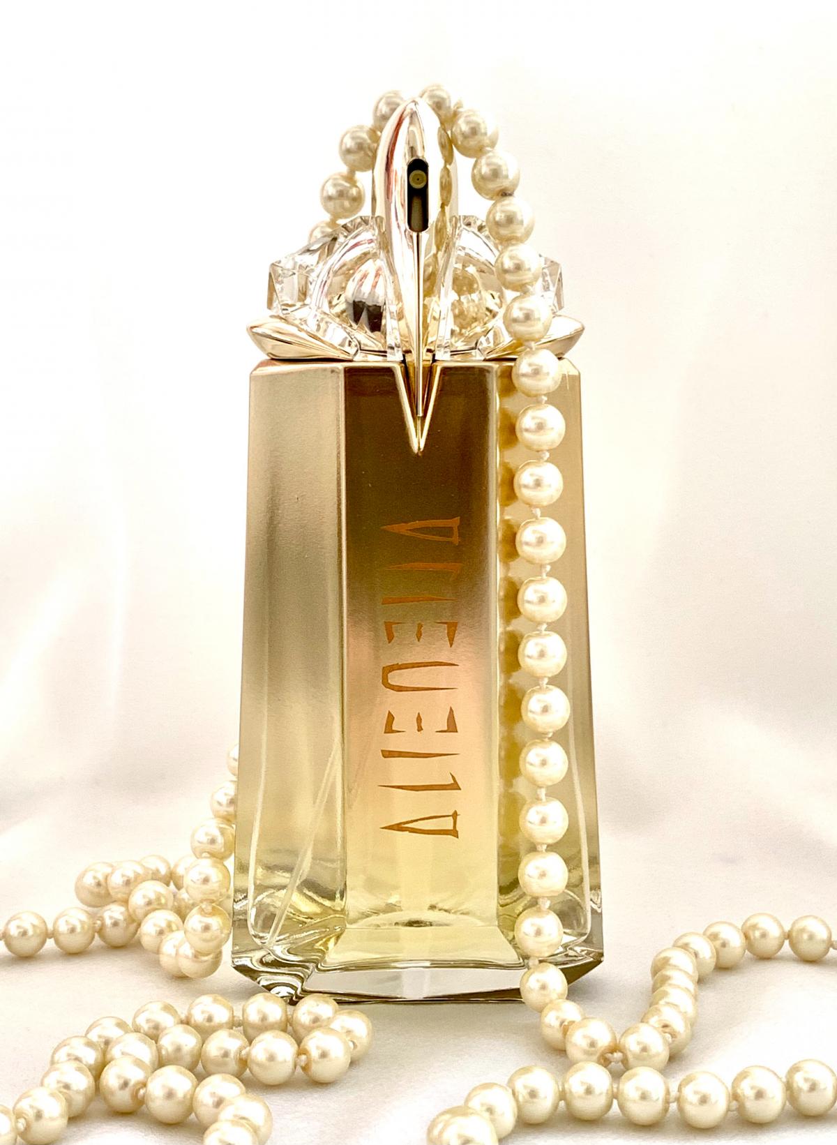 Alien Goddess Mugler perfume - a new fragrance for women 2021
