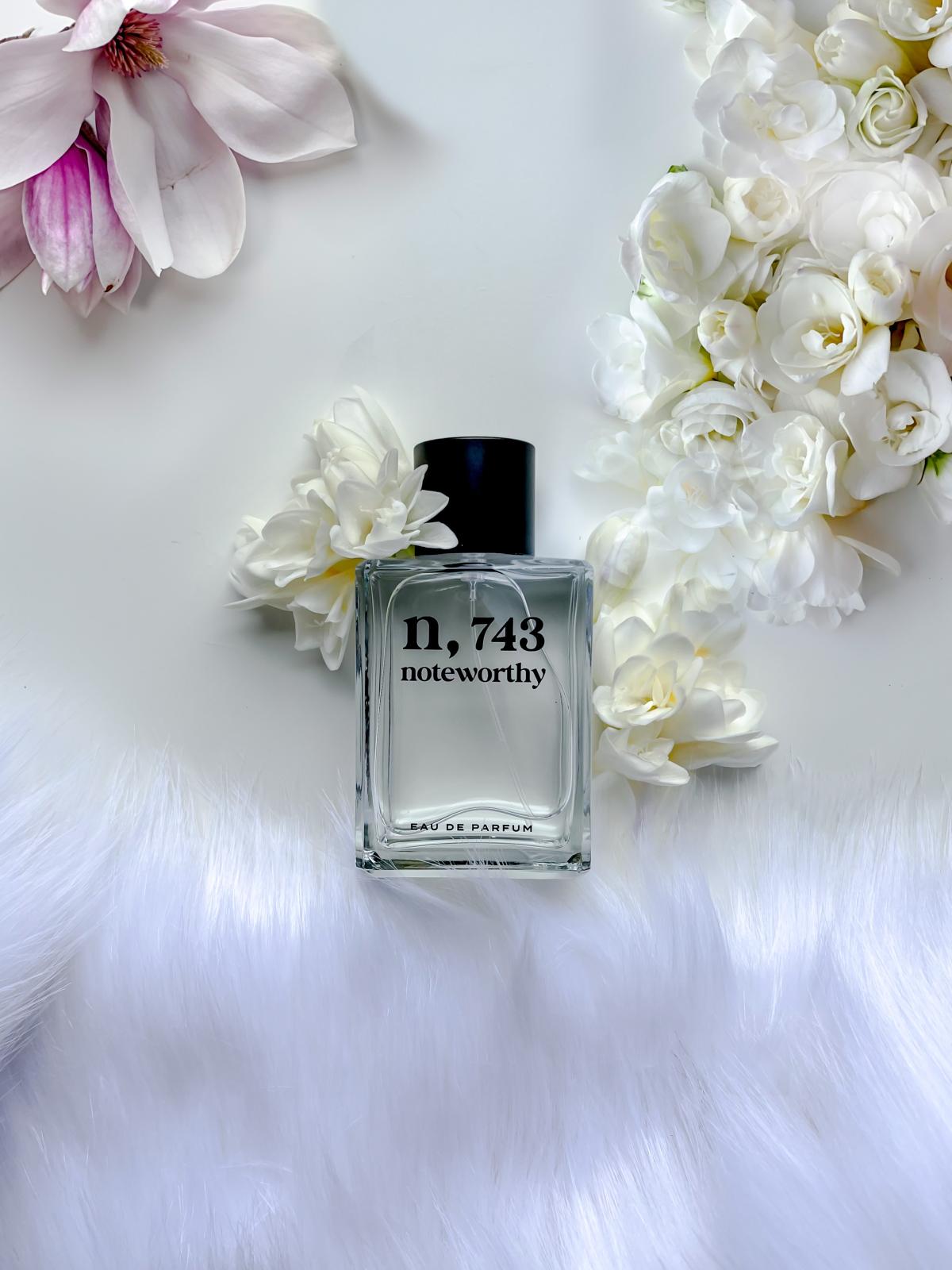 n,743 Noteworthy בושם - הינו ניחוח חדש 2022 לנשים וגברים