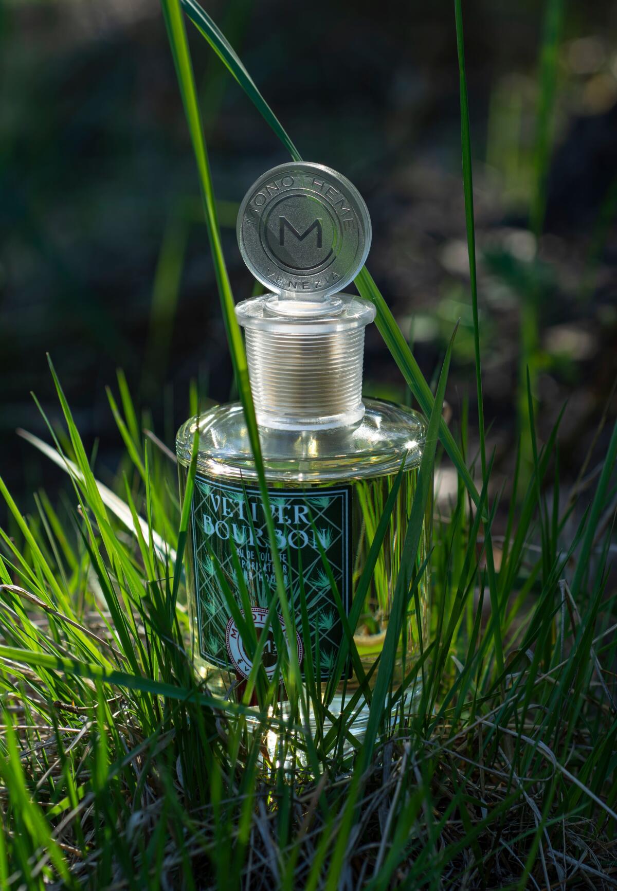 Vetiver Bourbon Monotheme Venezia Cologne - un parfum pour homme