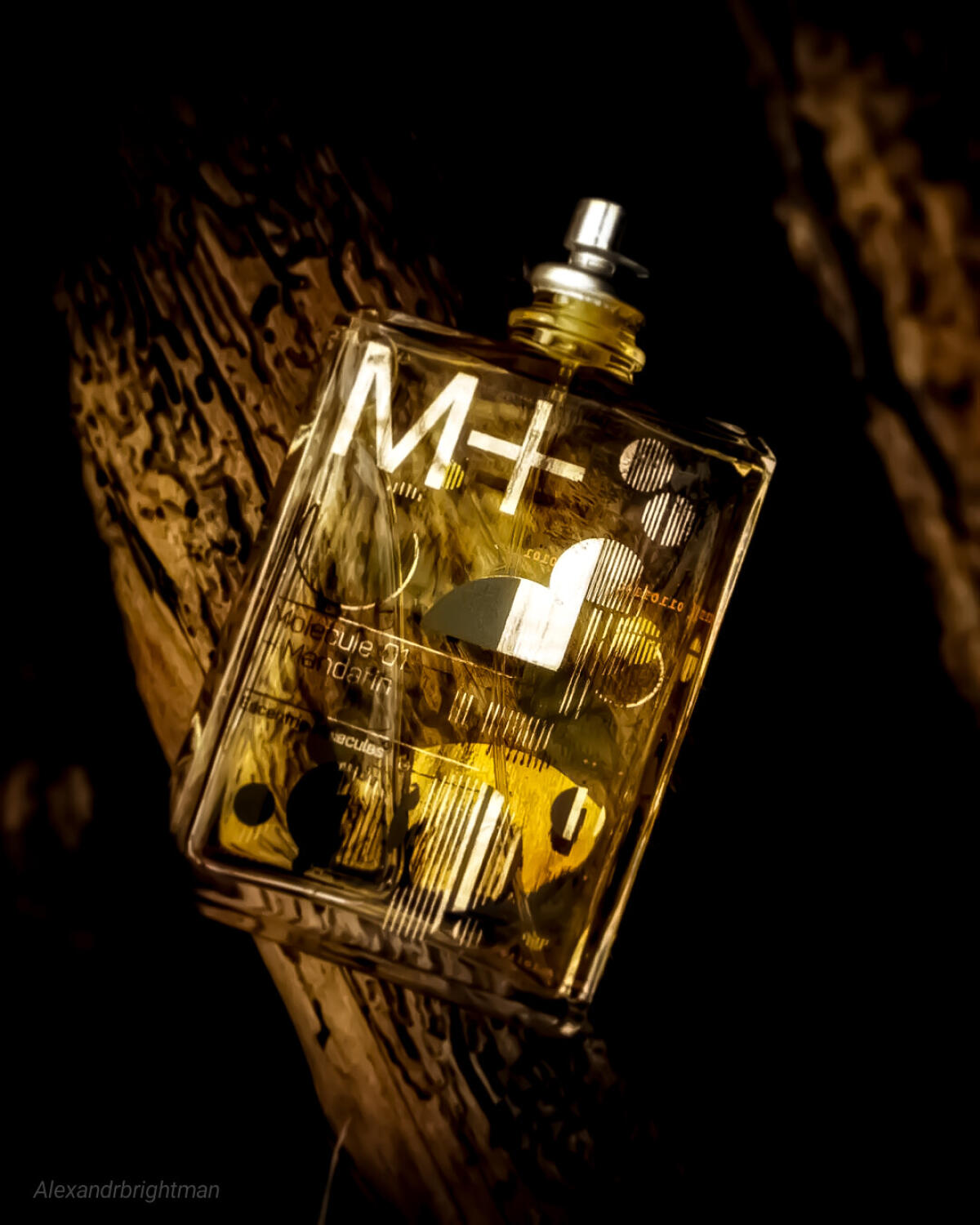 Molecule 01 + Mandarin Escentric Molecules perfume - a fragrance for ...