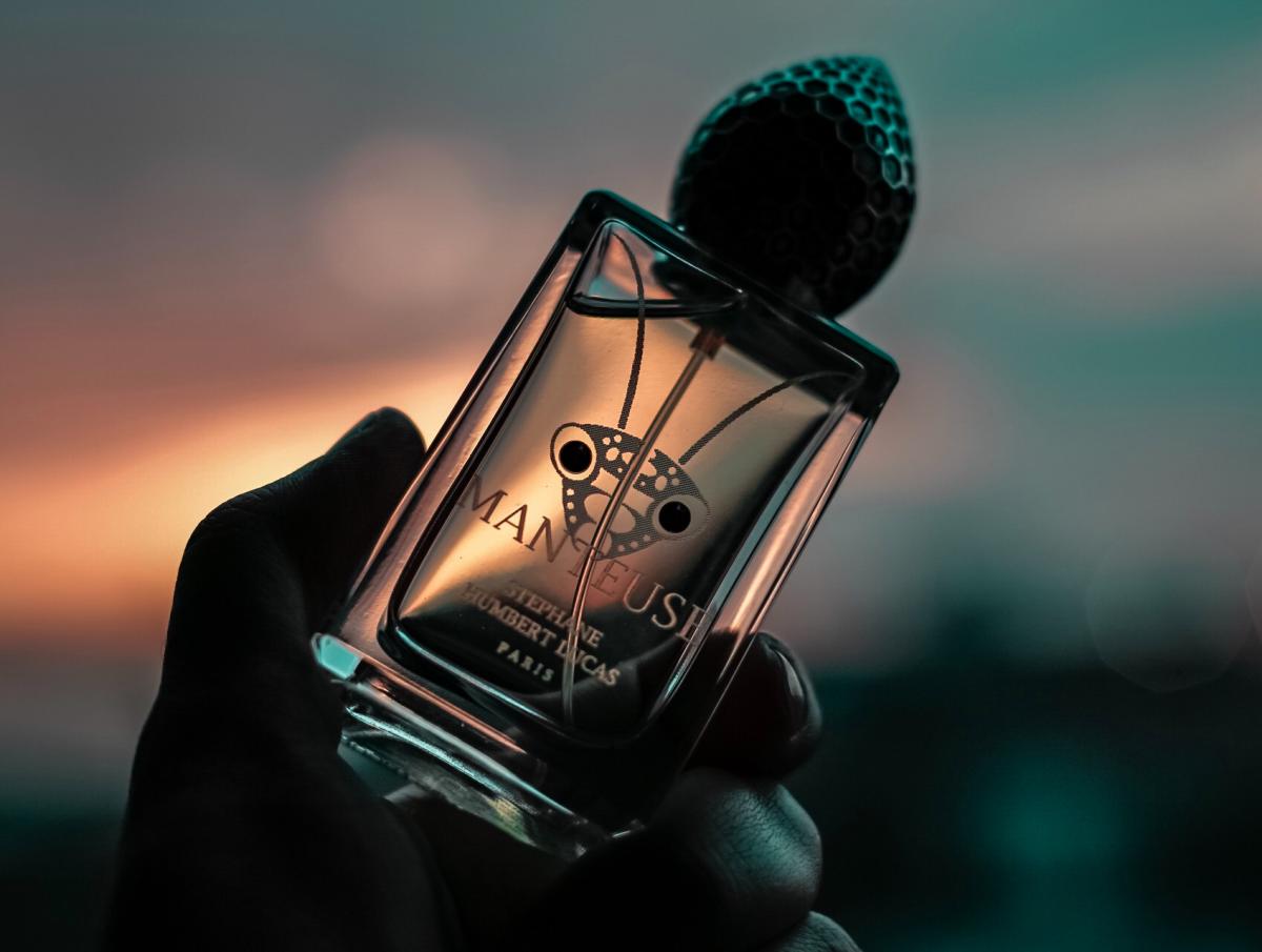 Manteuse Stéphane Humbert Lucas 777 perfume - a fragrance for women and ...