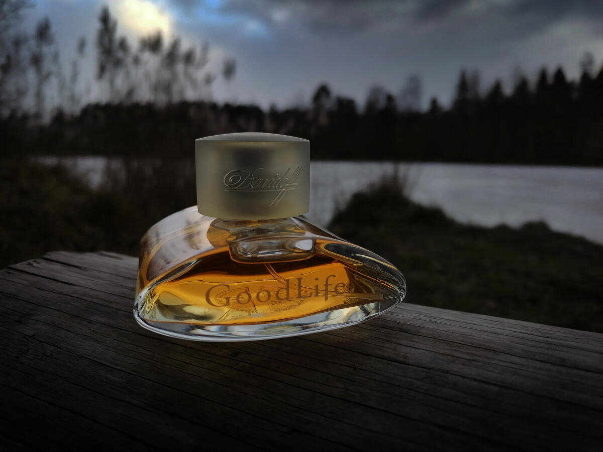 Good Life Women Davidoff perfume - a fragrance for women 1999