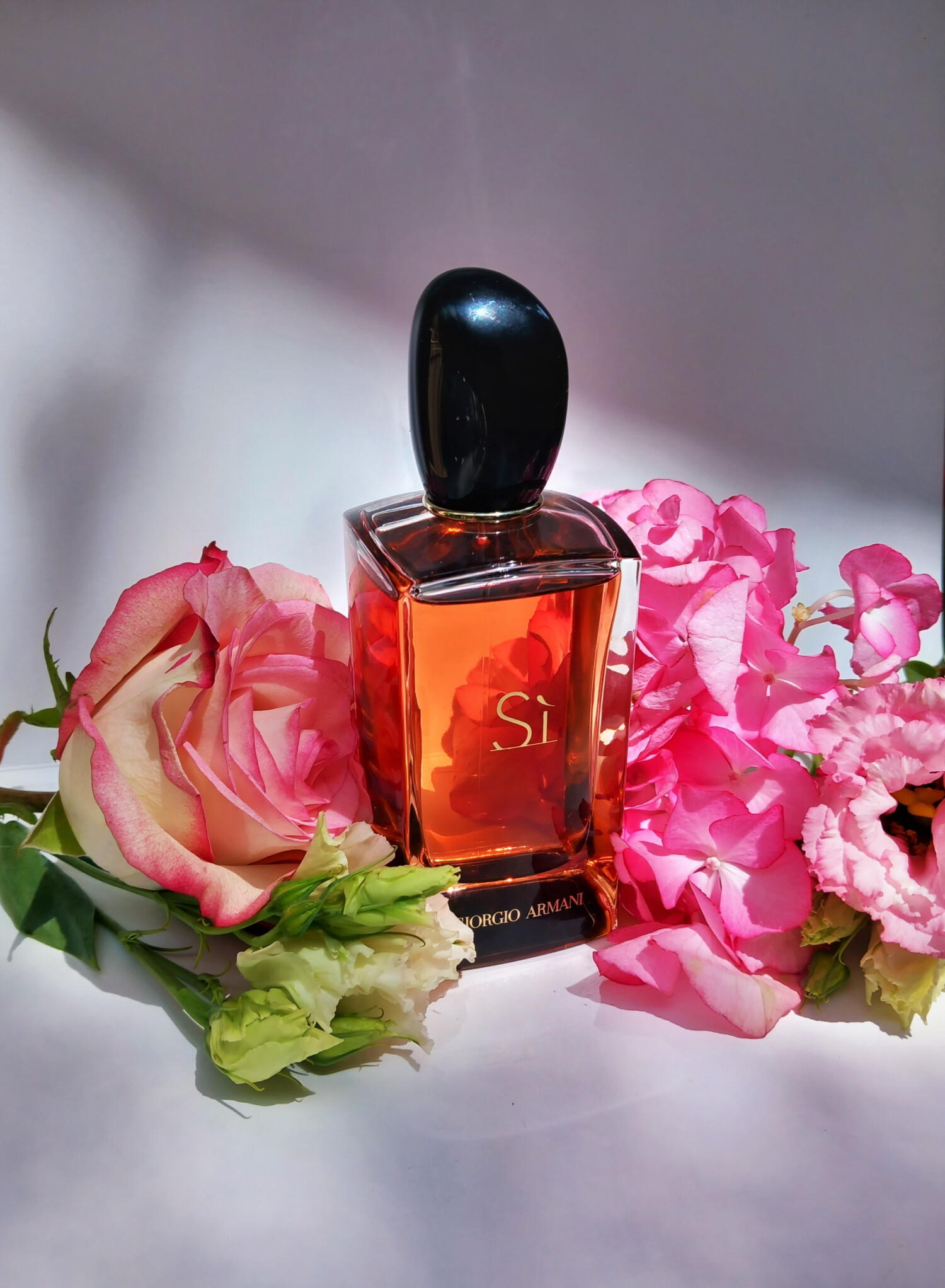 Sì Intense 2021 Giorgio Armani perfume - a fragrância Feminino 2021