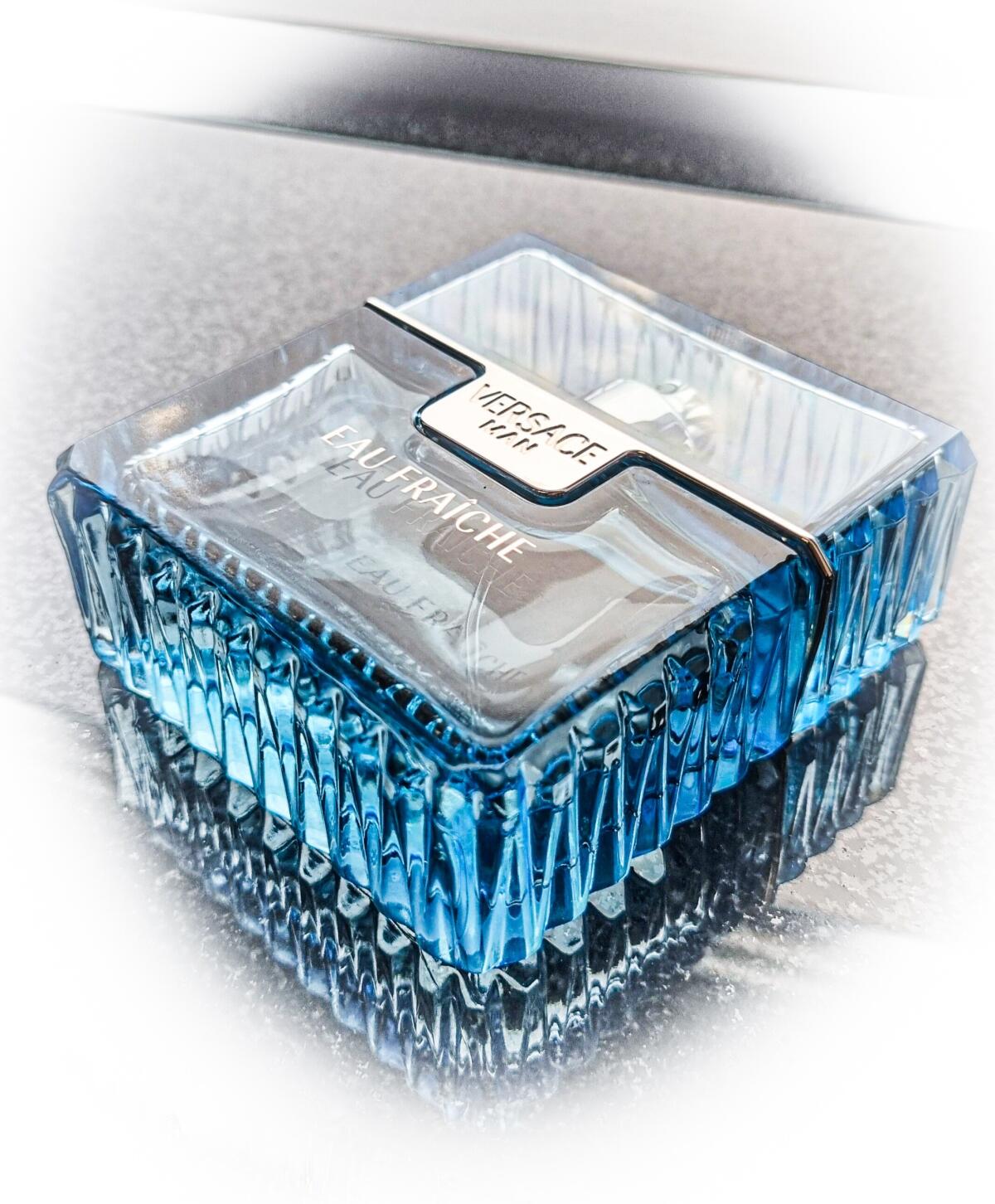 Versace Man Eau Fraiche Versace cologne - a fragrance for men 2006