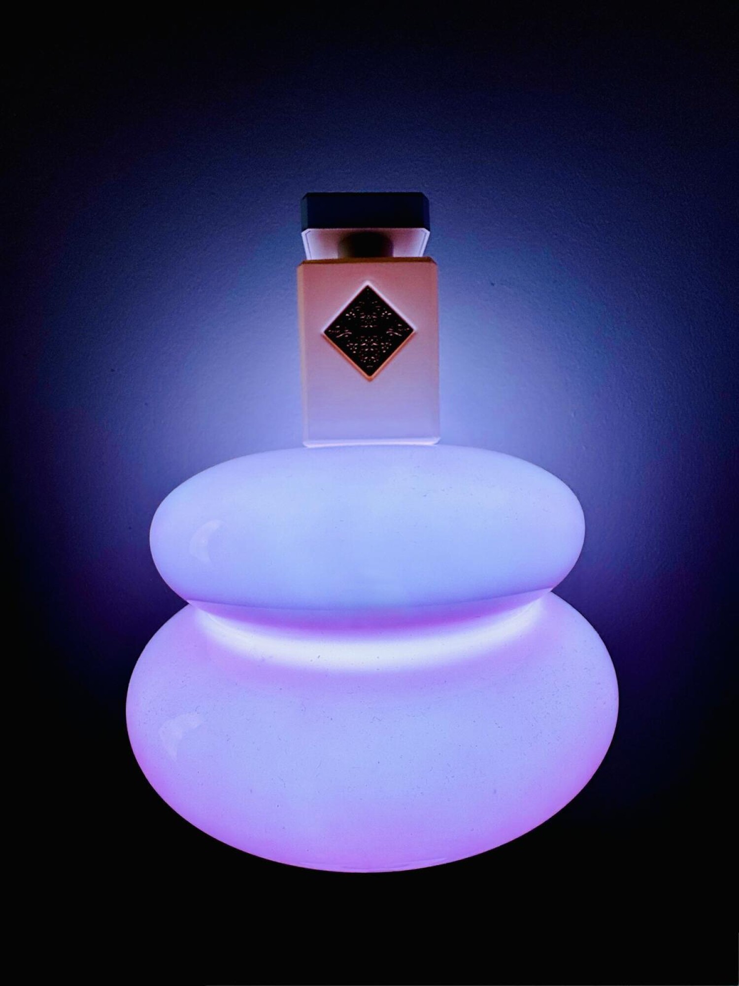 Lift Me Up Initio Parfums Prives аромат — новый аромат для мужчин и ...
