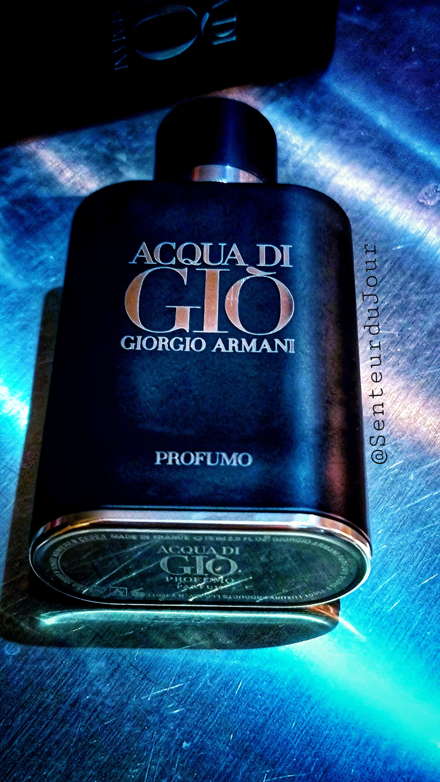 Acqua di Giò Profumo Giorgio Armani cologne - a fragrance for men 2015