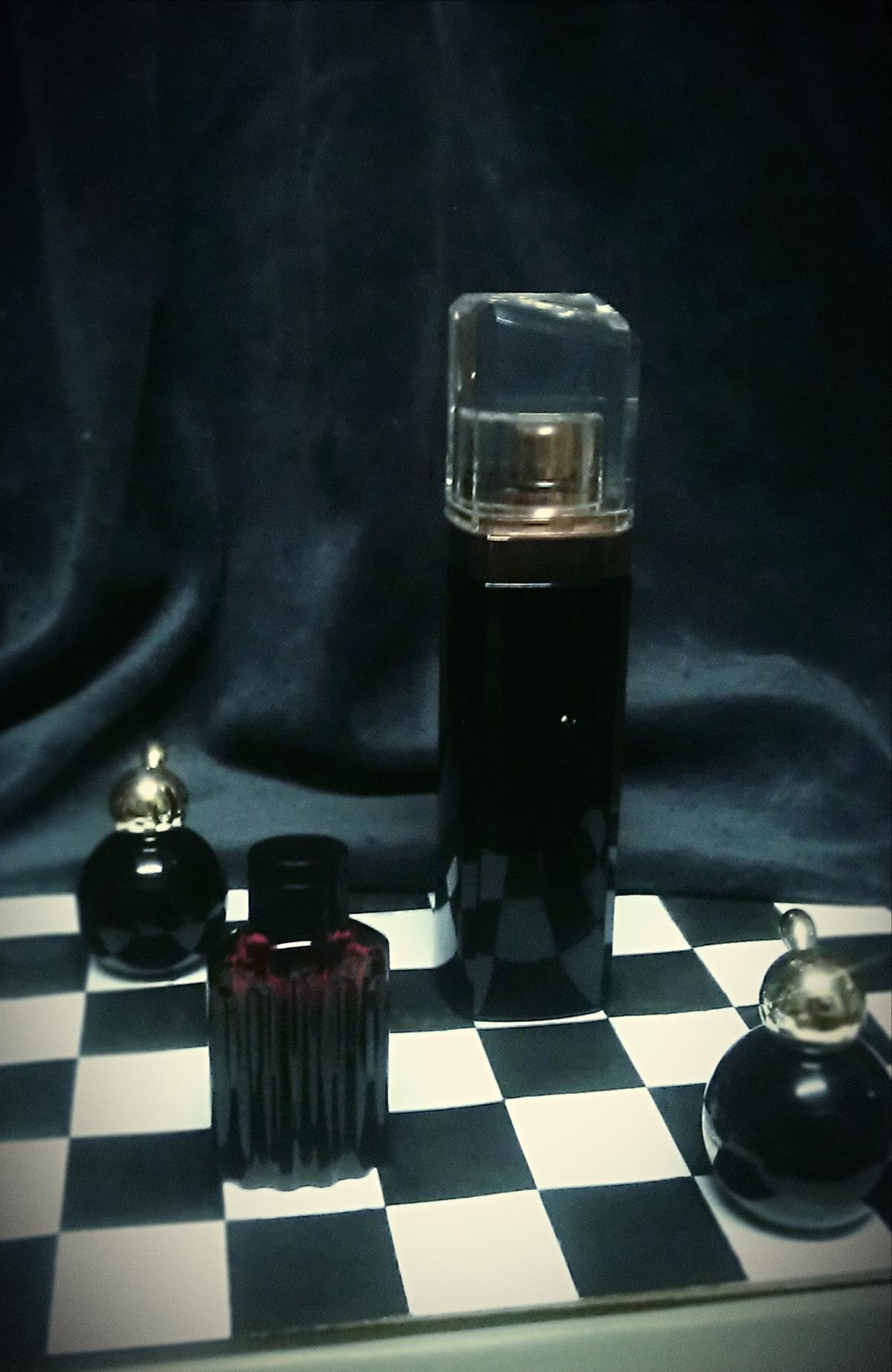 Cheap & Chic Moschino parfem - parfem za žene 1995