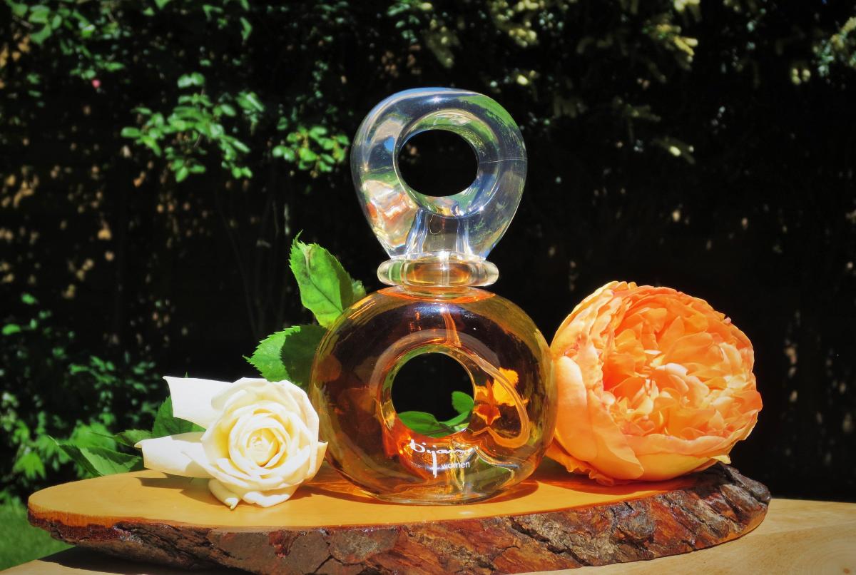 Bijan Bijan perfume - a fragrance for women 1986