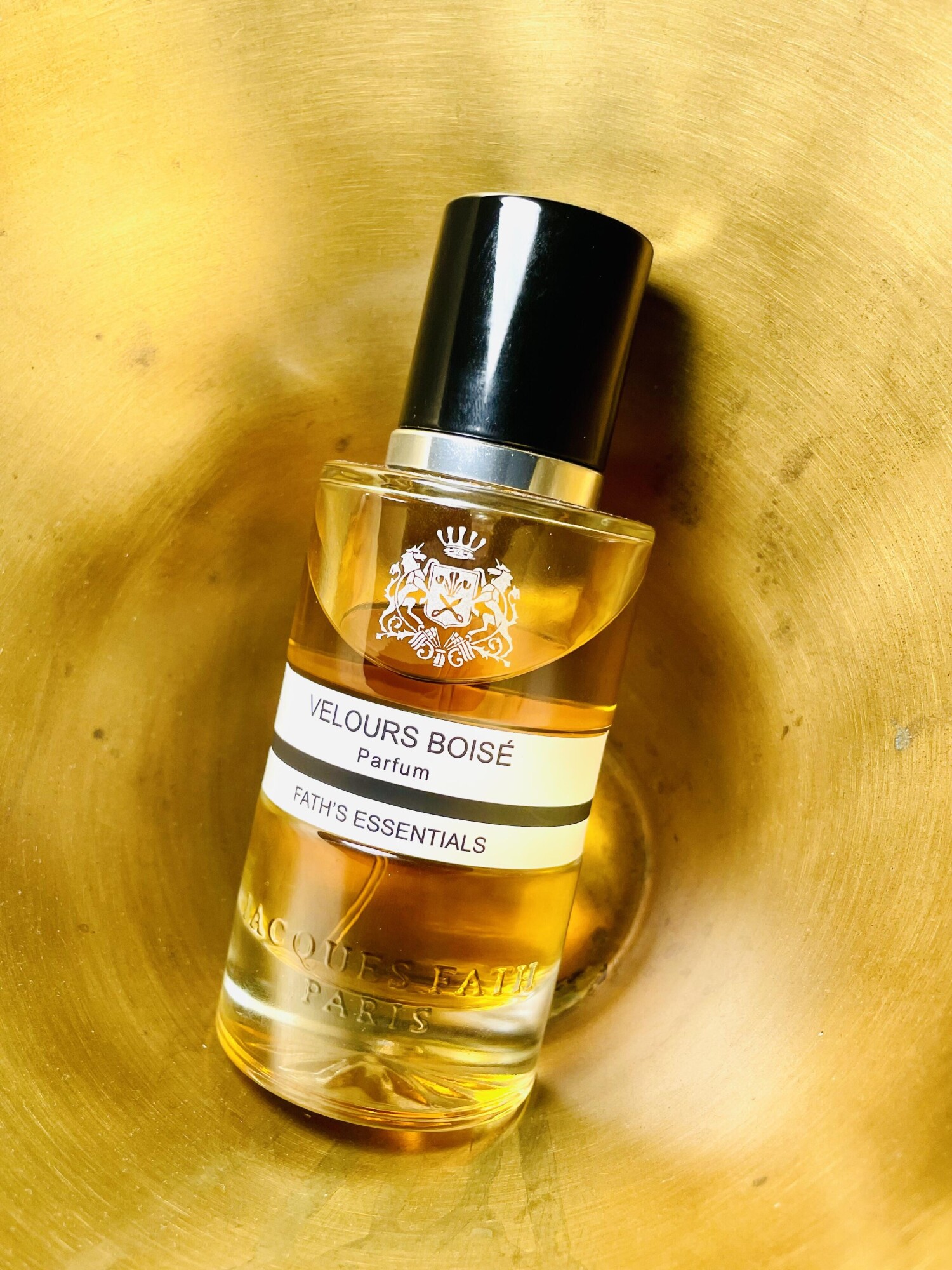 Velours Boisé Jacques Fath perfume - a fragrance for women and men 2018