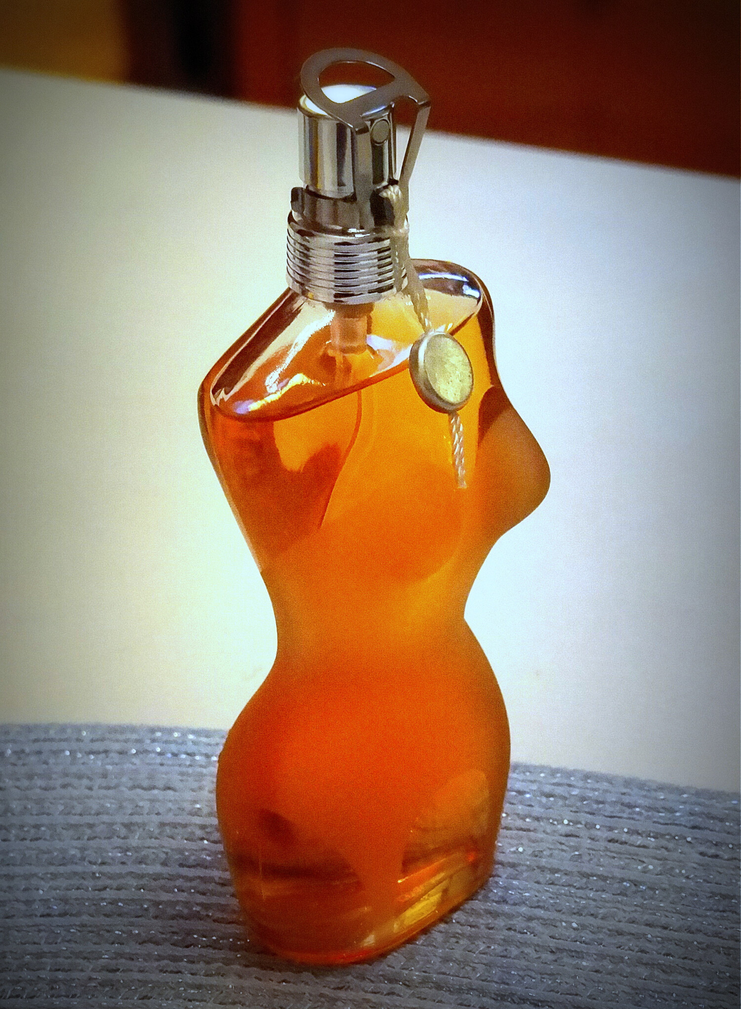 Classique Jean Paul Gaultier fragancia - una fragancia para Mujeres 1993