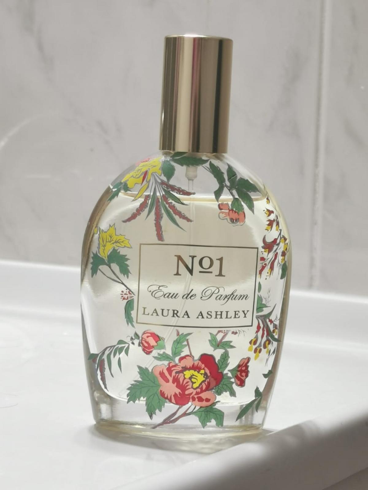Laura Ashley No. 1 Laura Ashley perfumy - to perfumy dla kobiet 1979 Laura Ashley No. 1 Laura Ashley perfumy - to perfumy dla kobiet 1979