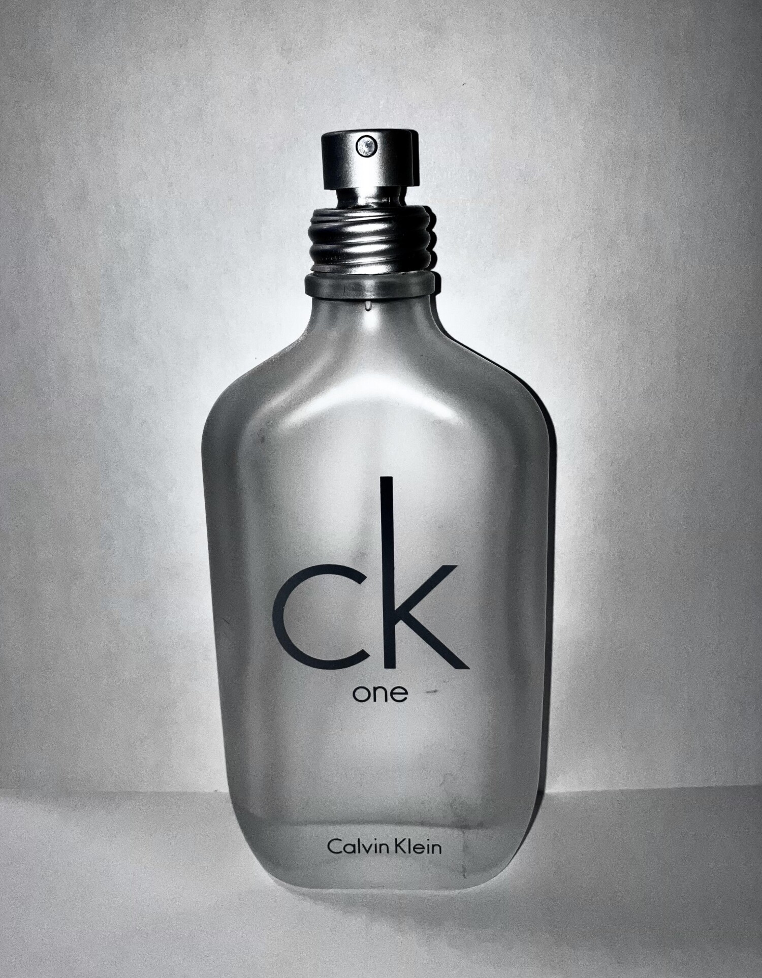 CK One Calvin Klein parfem - parfem za žene i muškarce 1994