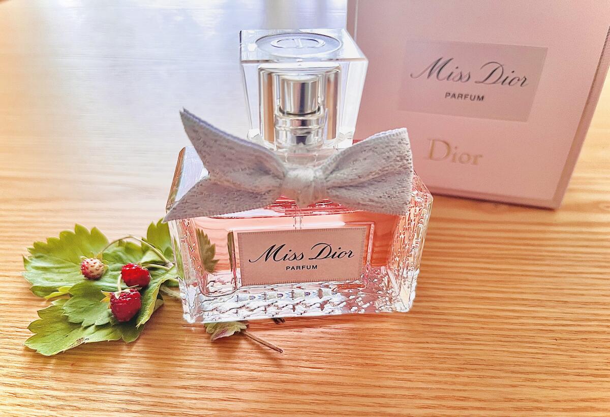 Miss Dior Parfum (2024) Dior perfume - a new fragrance for women 2024
