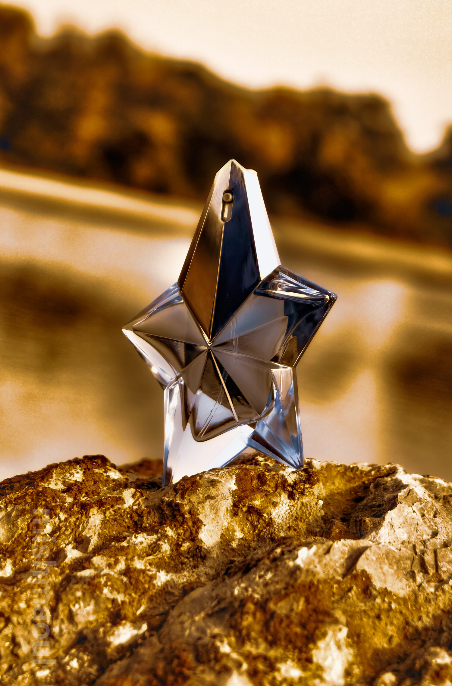 Angel Mugler perfume - a fragrance for women 1992