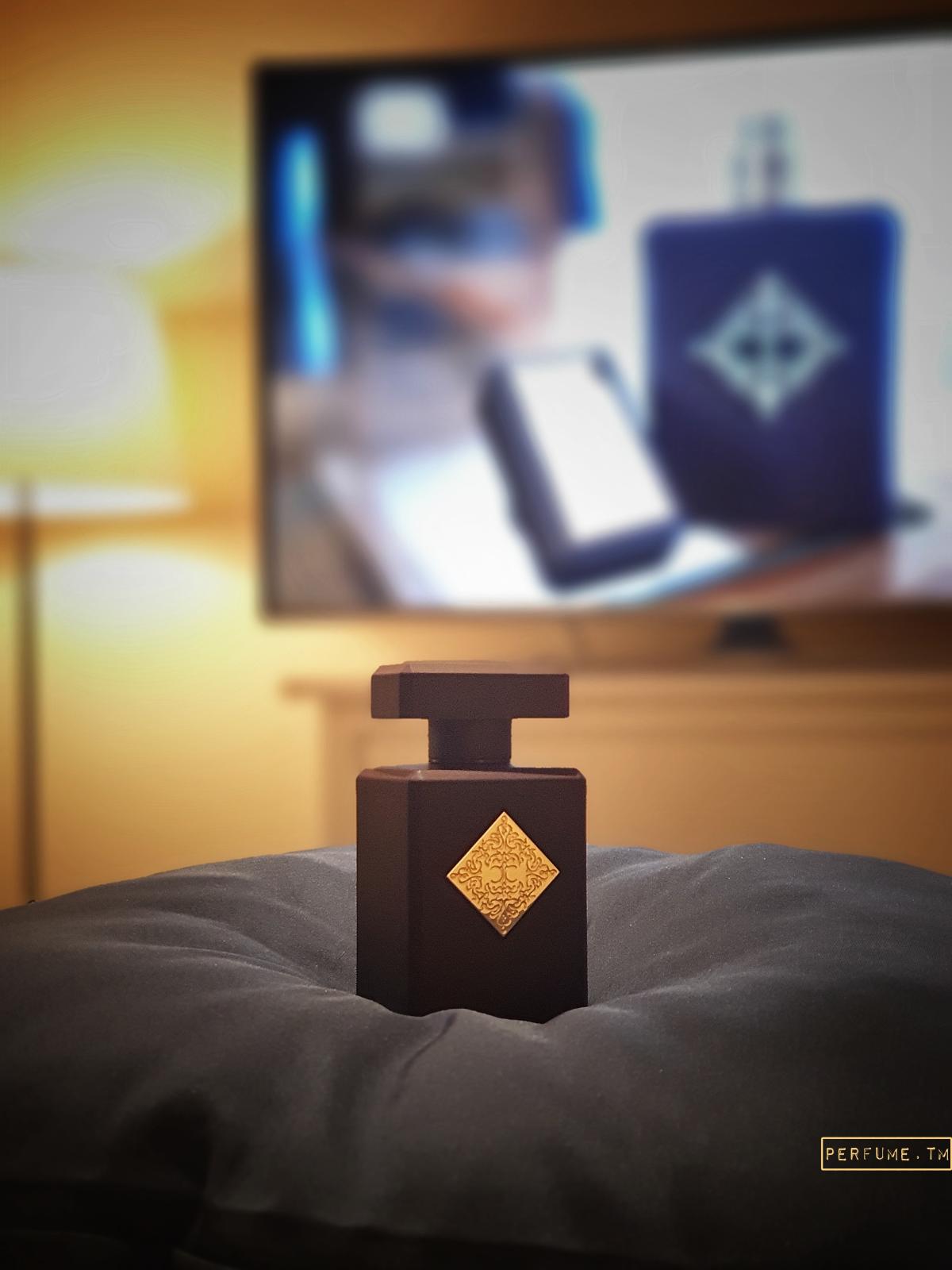 Side Effect Initio Parfums Prives perfume - a fragrância Compartilhável ...